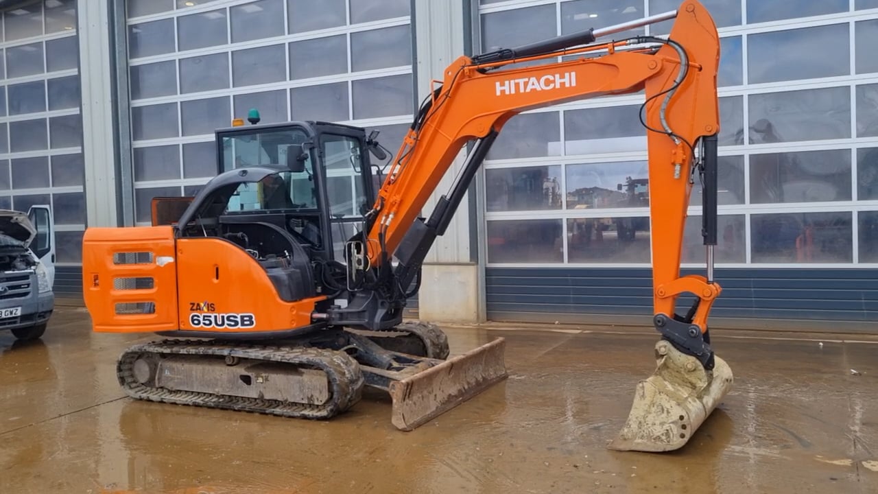 Hitachi ZX65USB-5A - Leeds March 23 on Vimeo