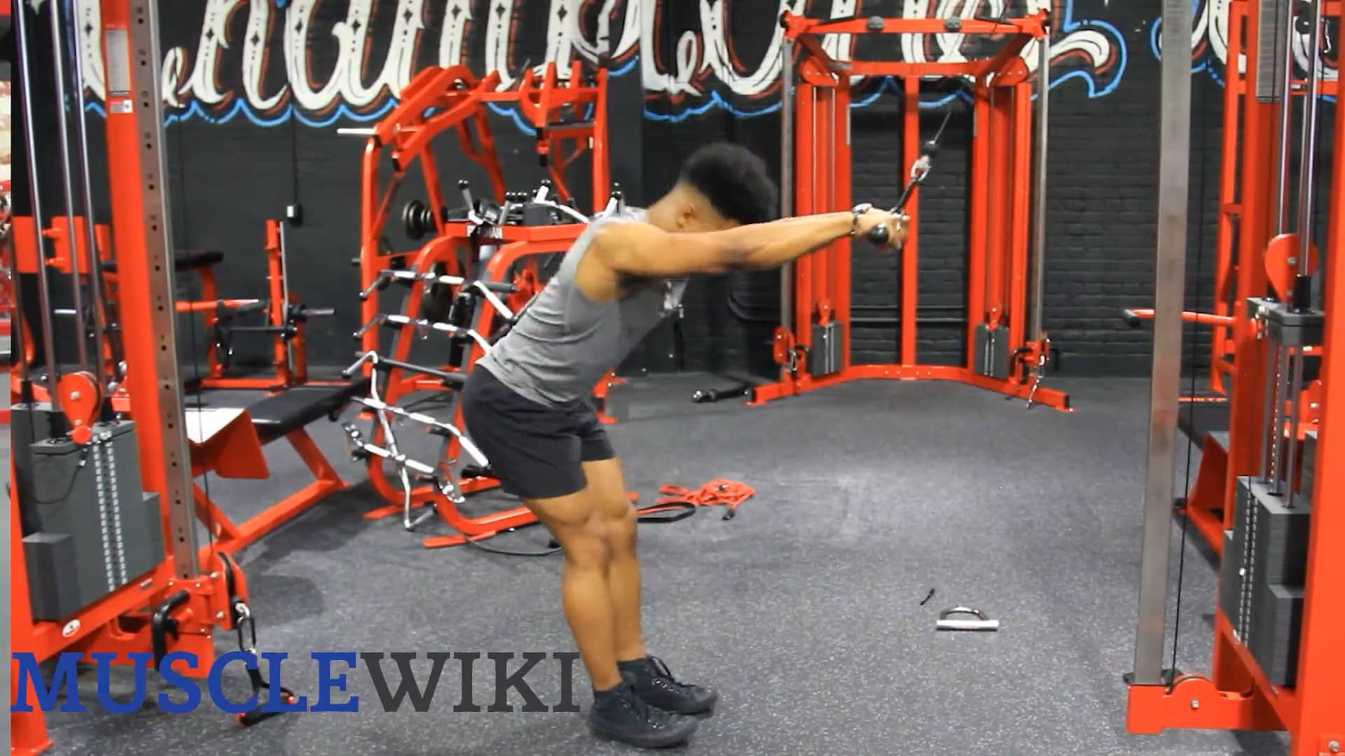 male-cable-lat-prayer-front on Vimeo