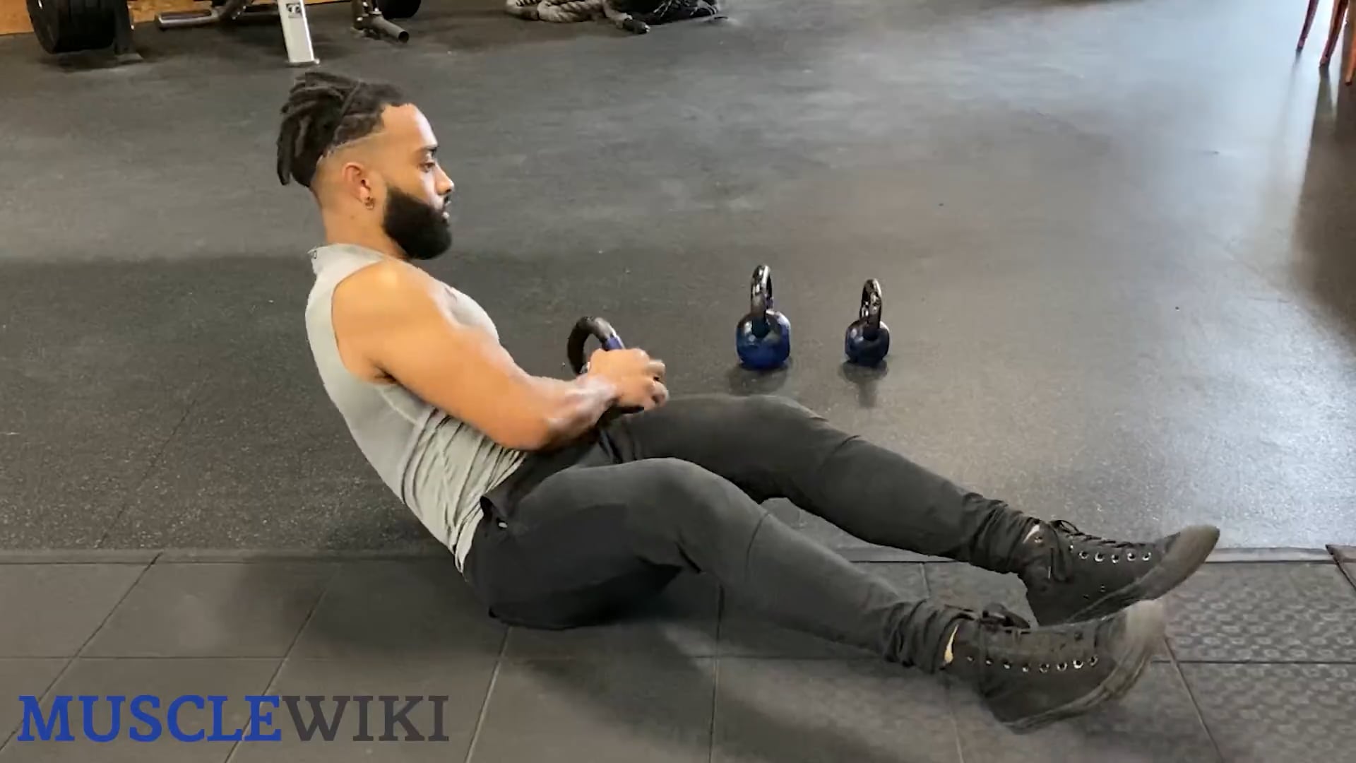 male-kettlebell-russian-twist-side on Vimeo