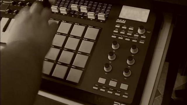 COLDMAN: Akai MPD 26 Hip Hop / Rap Beat Making video #14 on Vimeo