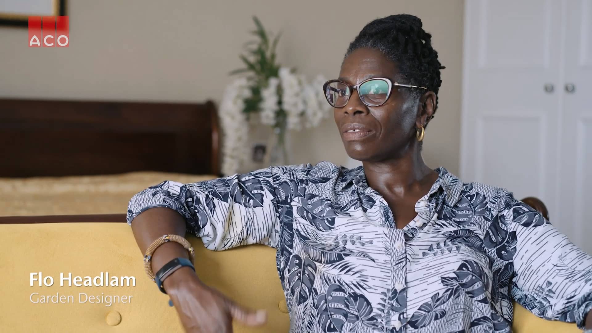 Flo Headlam Hire BBC Gardeners world Garden Rescue TV presenter ...