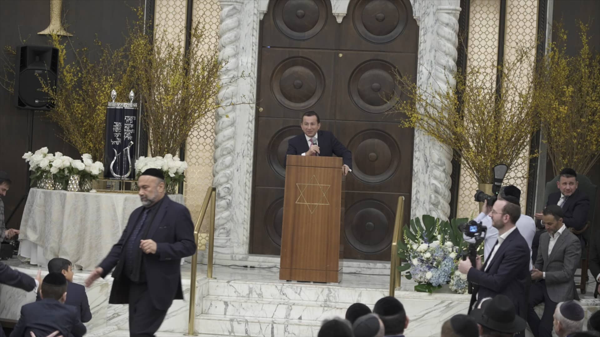 Rabbi Isaac Yedid on Vimeo