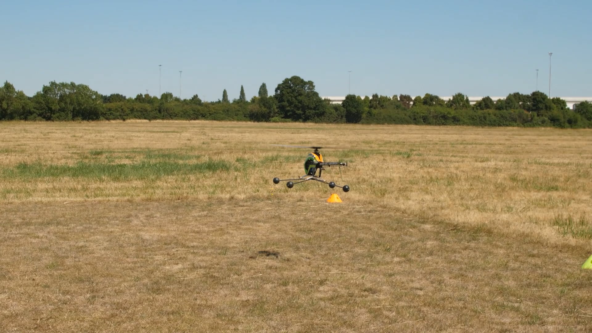 Flying Course - From Ground to Circuits - Part A Step 3 on Vimeo