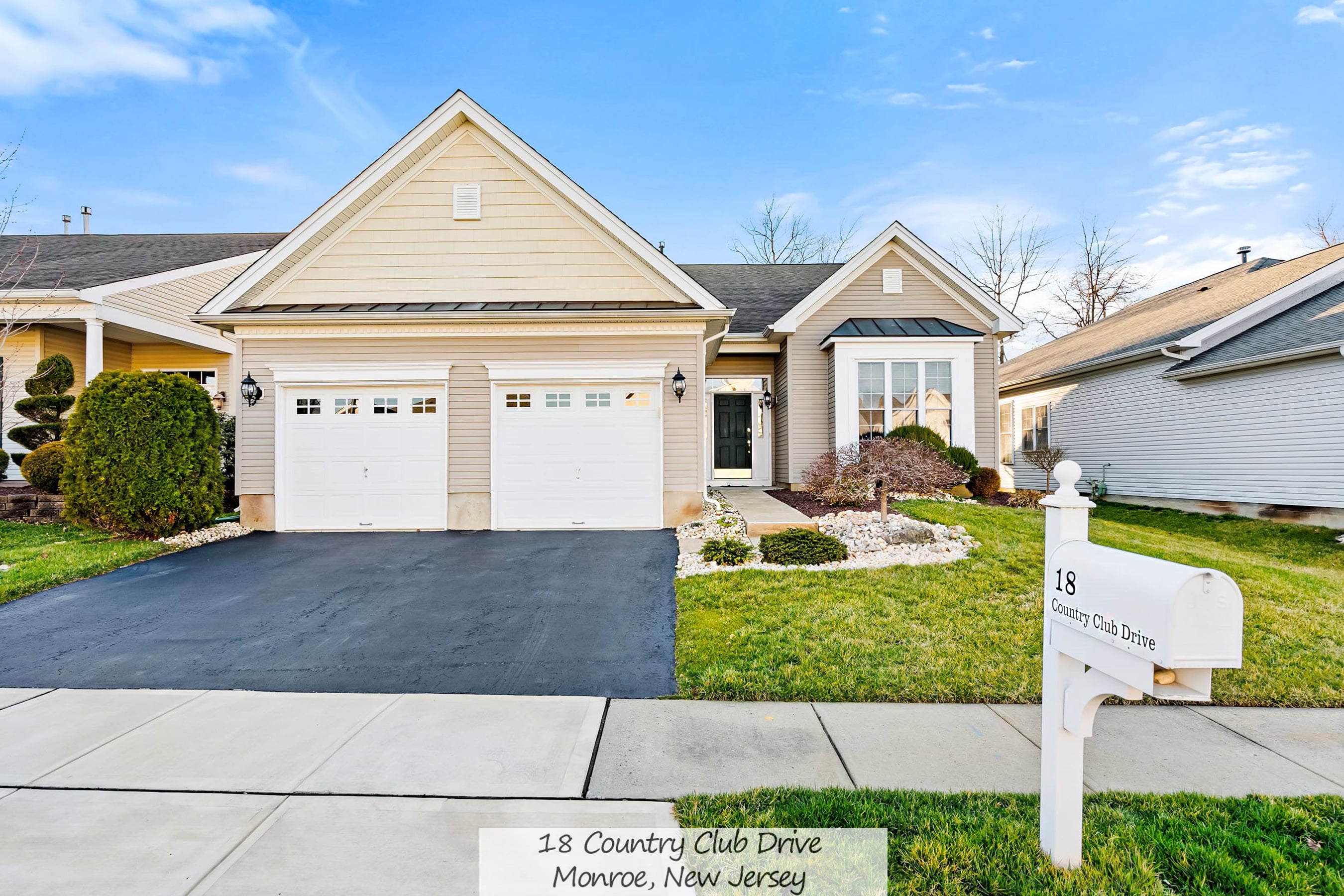 Tour of 18 Country Club Dr in Monroe on Vimeo