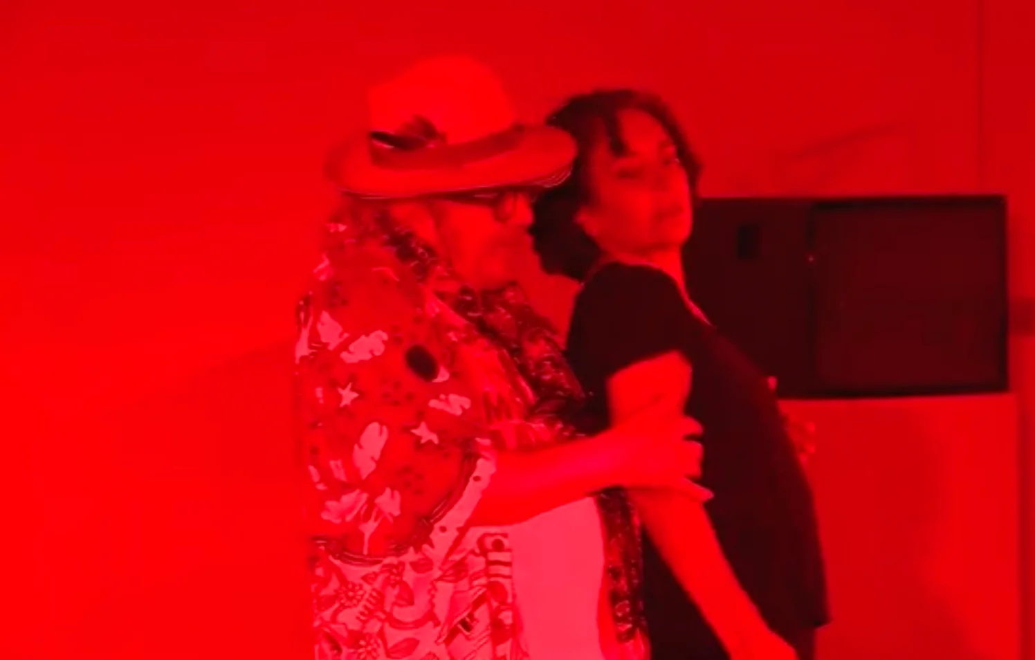 Centro Pecci: Illuminations 1971-2021_Charlemagne Palestine & Simone ...