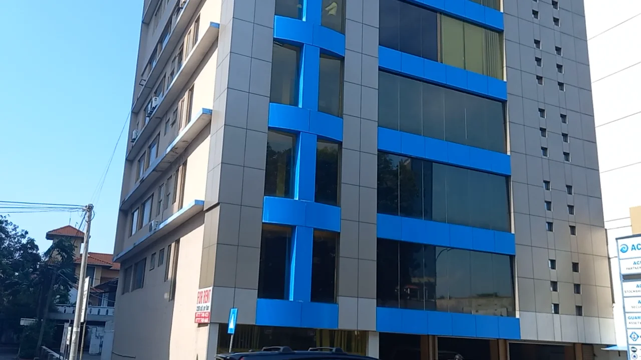 Acuity Building Outside Video.mp4