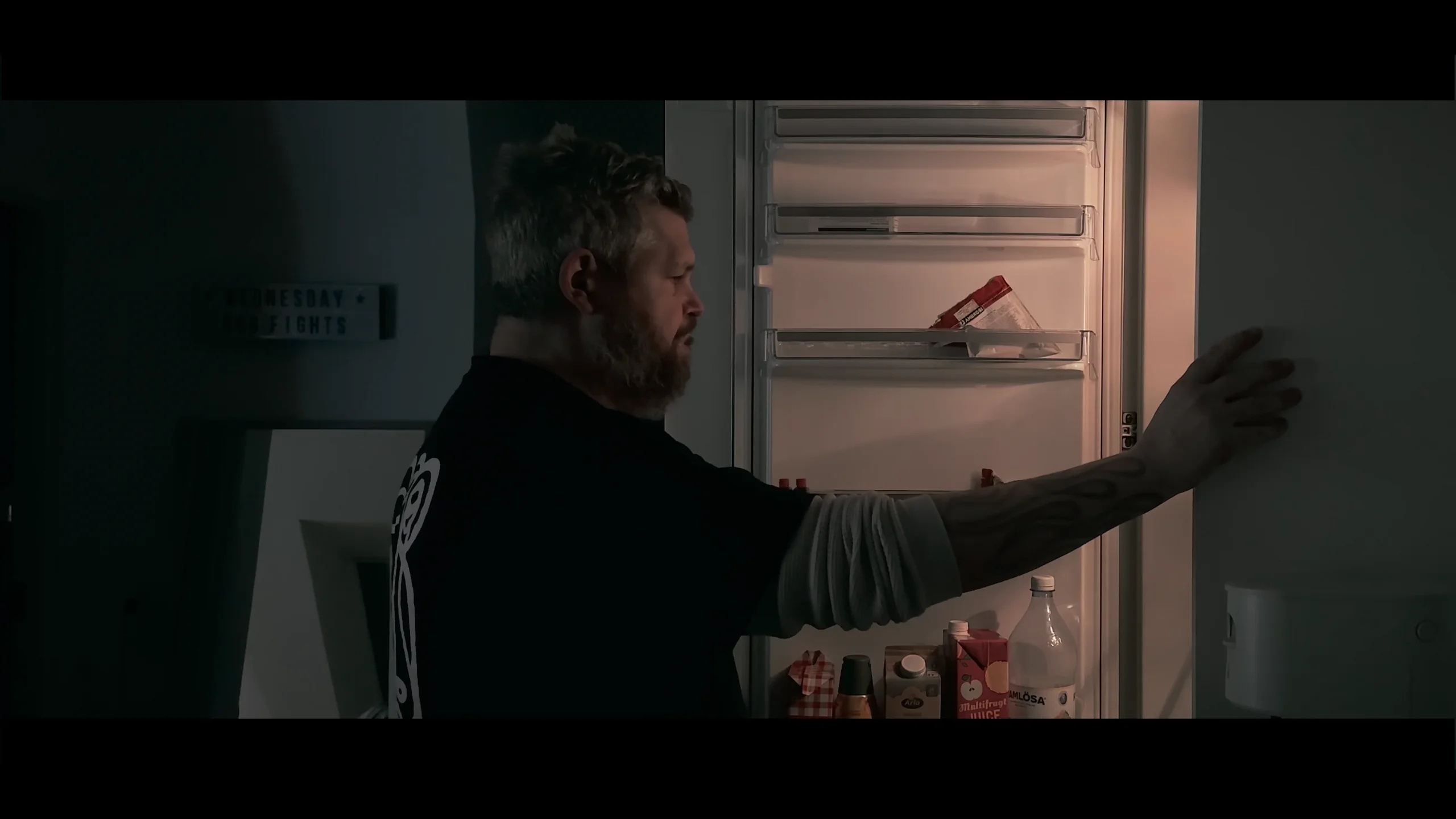Common Horror Tropes: The Fridge Door on Vimeo