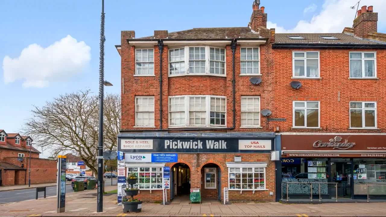 Pickwick Walk, 286 Uxbridge Road, HA5 4HS on Vimeo