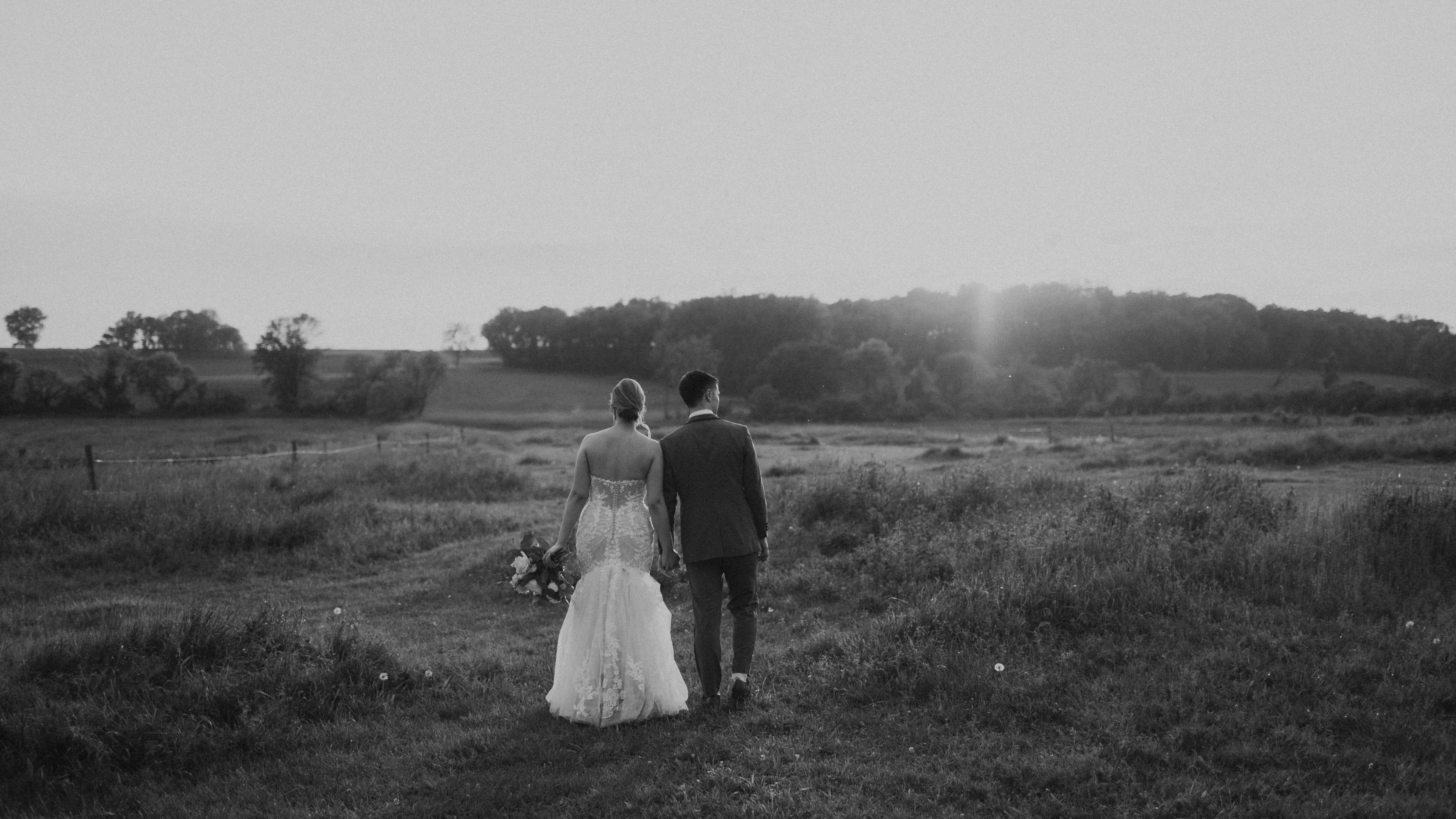 Oak Hill Farm Wedding Video - Molly & Tanner's Wedding in Apple River ...