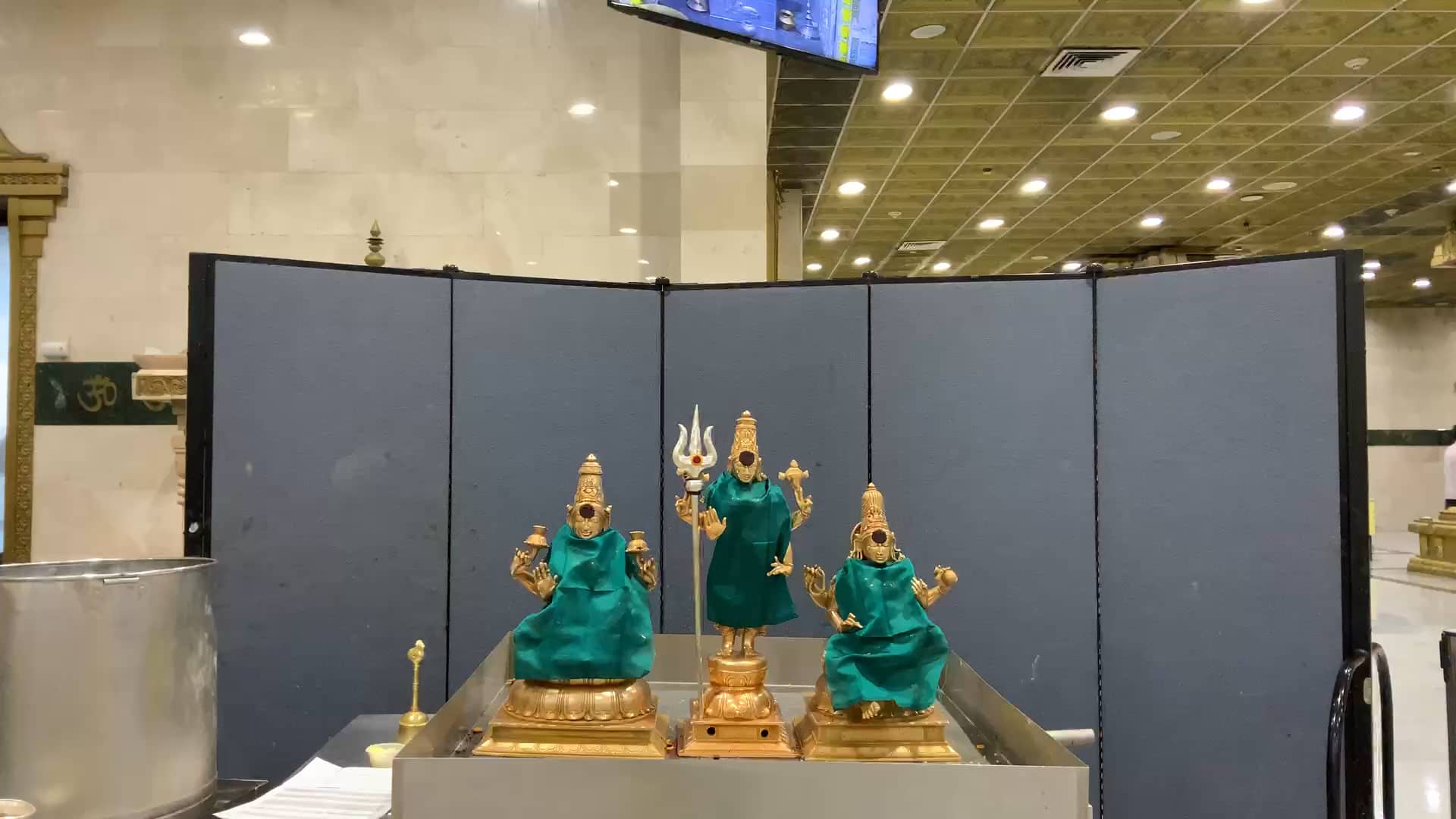 Sri Durga, Lakshmi, Saraswati Abhishekam & Sravanam - Sri Venkateswara ...