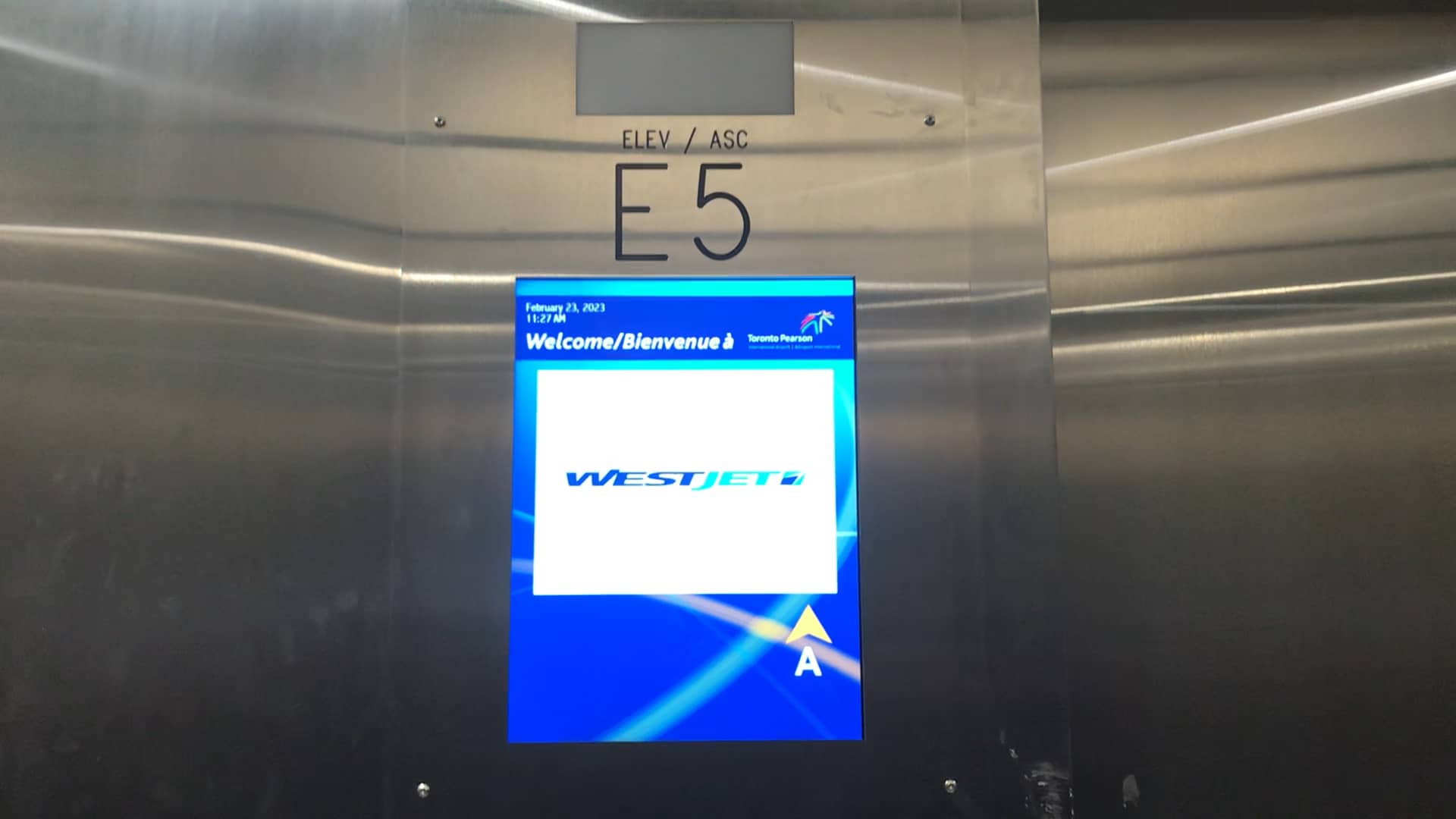 OTIS Series 1 (mod by BfBl) Traction Elevators, Toronto Pearson Intl. Airport on Vimeo