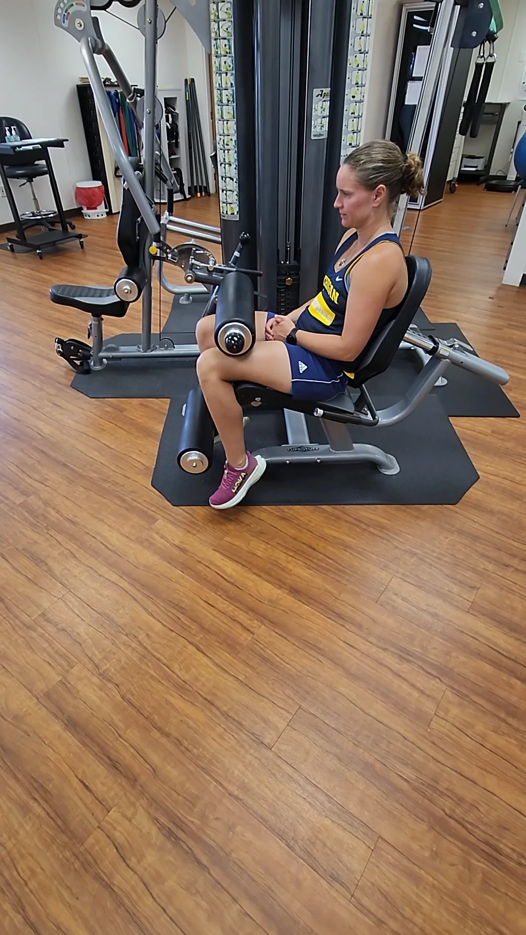 AMRAP leg extension uni on Vimeo