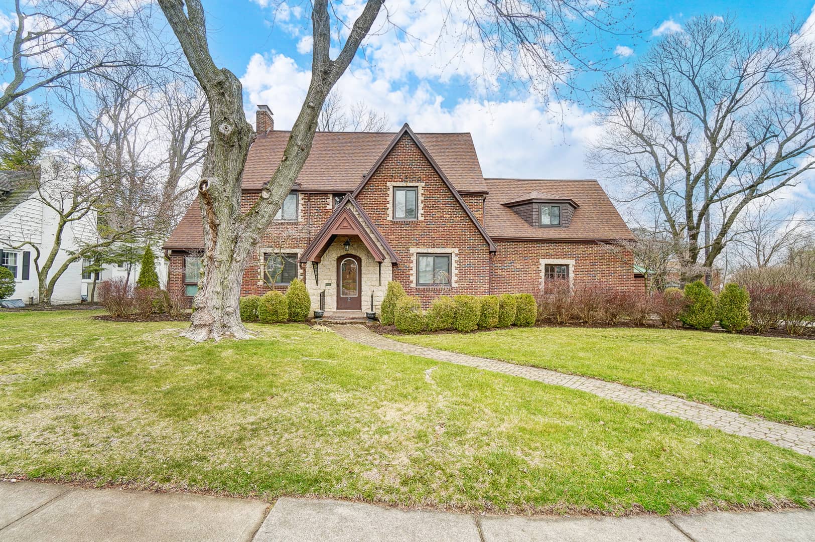 2 N Broadmoor Boulevard Springfield OH 45504 on Vimeo