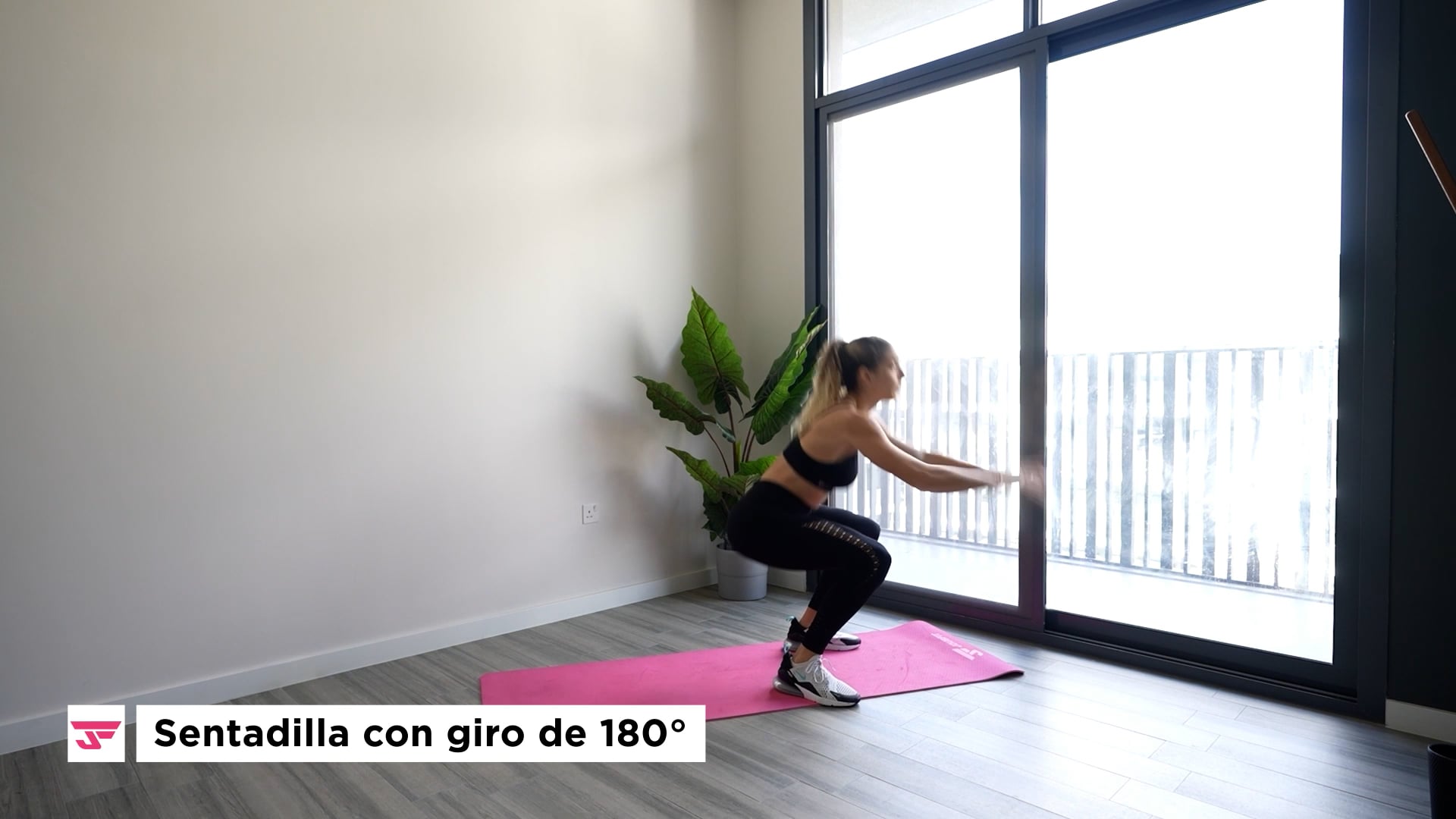 Sentadilla con giro de 180° on Vimeo