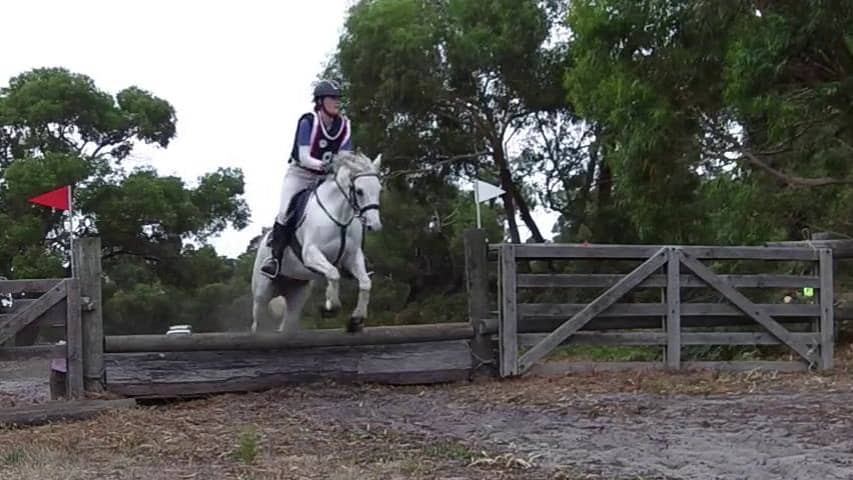Zoe Harrington riding Space Invader 8 Grade 5 Tooradin Horse Trials ...