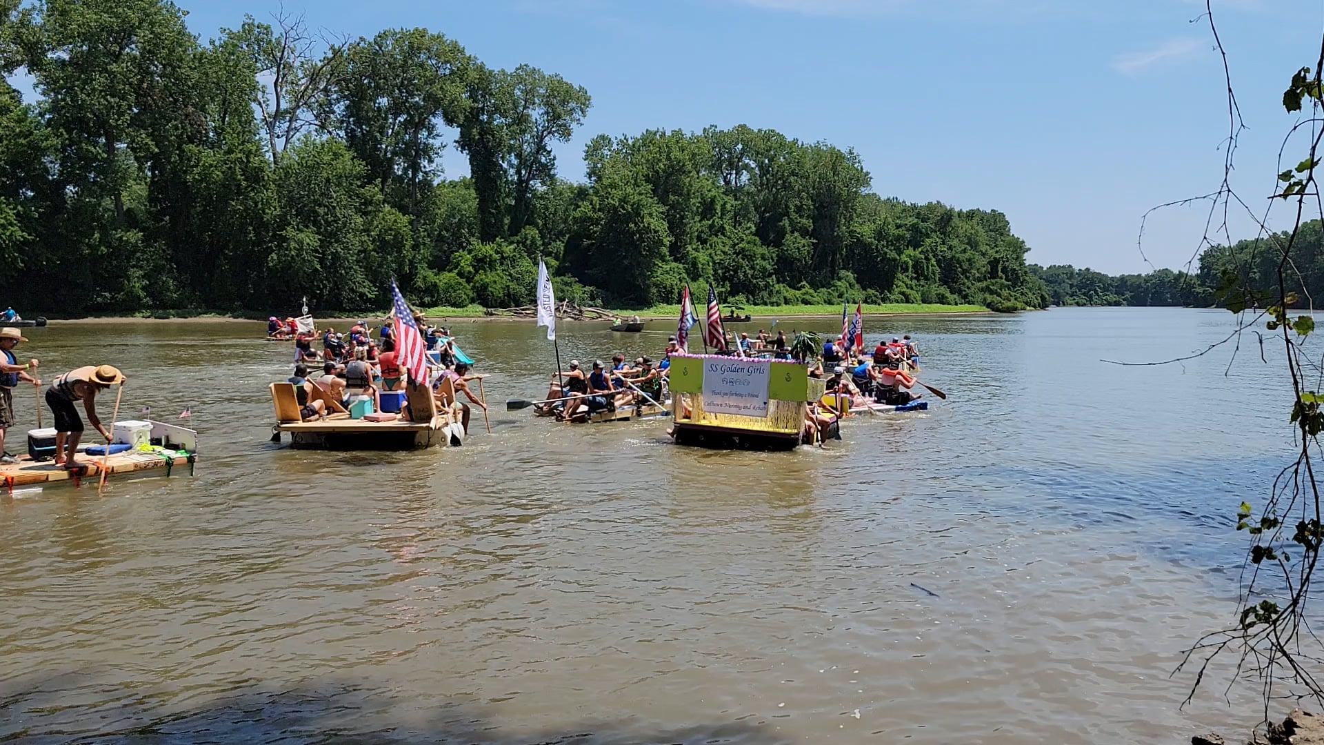 Great Illinois River Raft Race