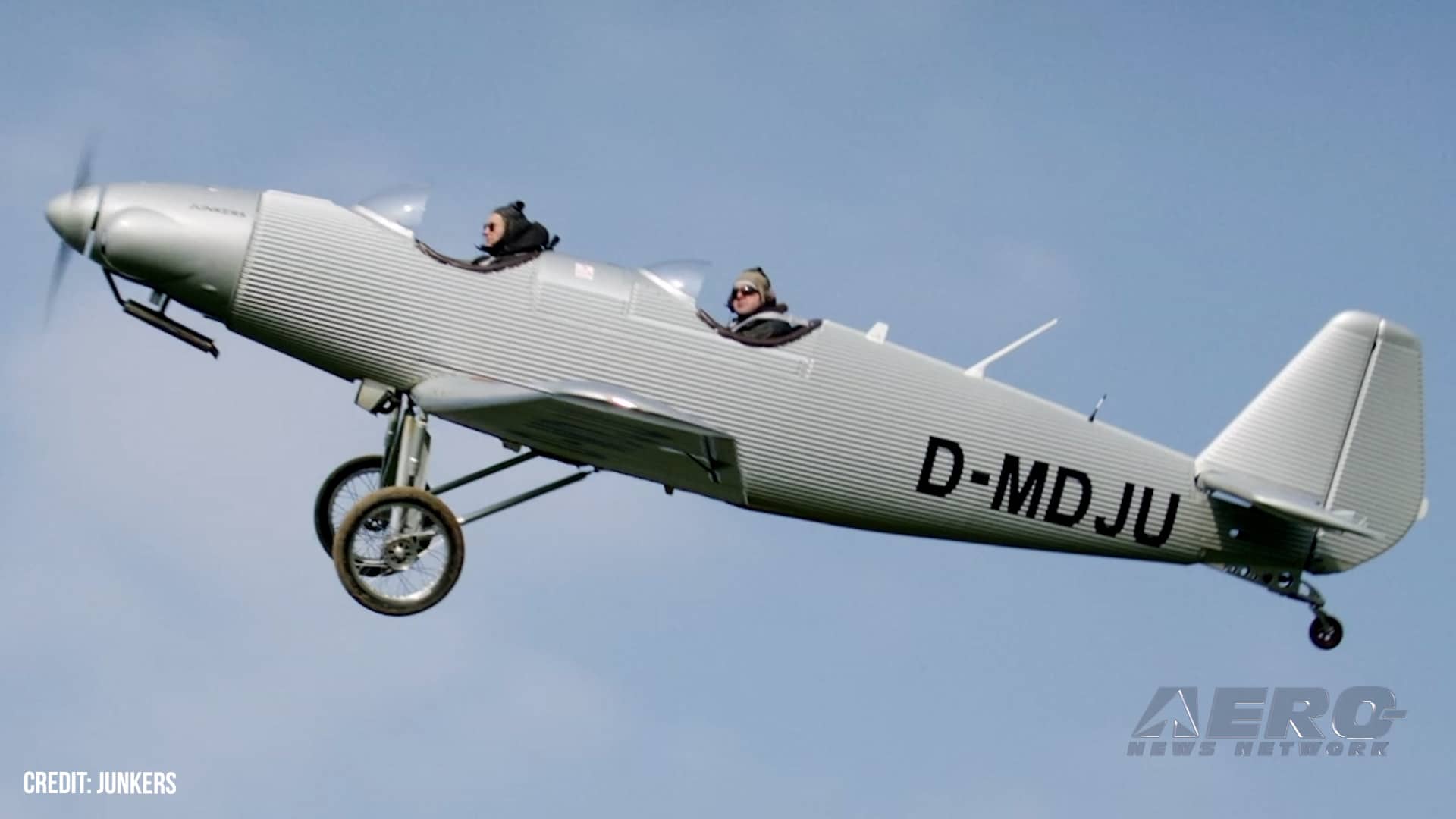 Airborne Unlimited SnF23-Day 1: Carbon Cub UL, Rotax 916!, Junkers A50 ...