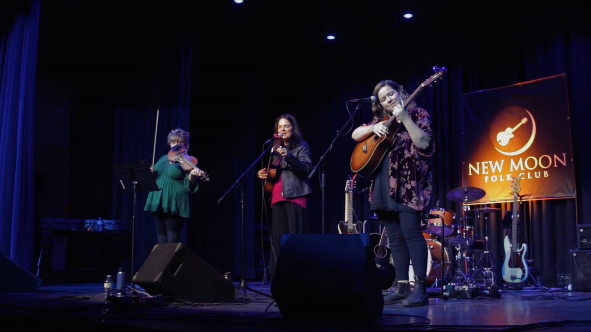 "Tsunami" by Wendy Gregson & Renee McLachlan on Vimeo