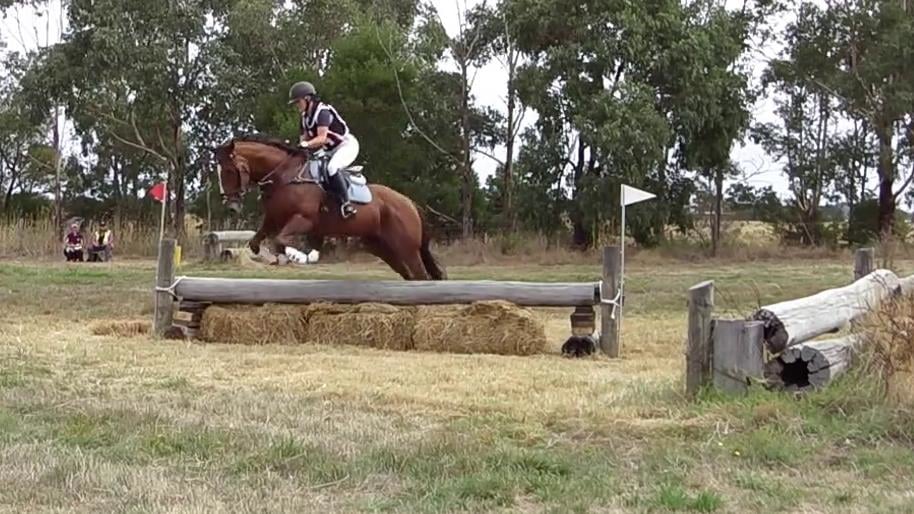 Laura Huxtable riding Wild Irish Boy 74 Grade 3 Tooradin Horse Trials ...