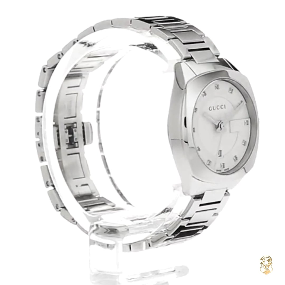 Gucci GG2570 Diamond YA142504 Ladies Watch 29mm on Vimeo