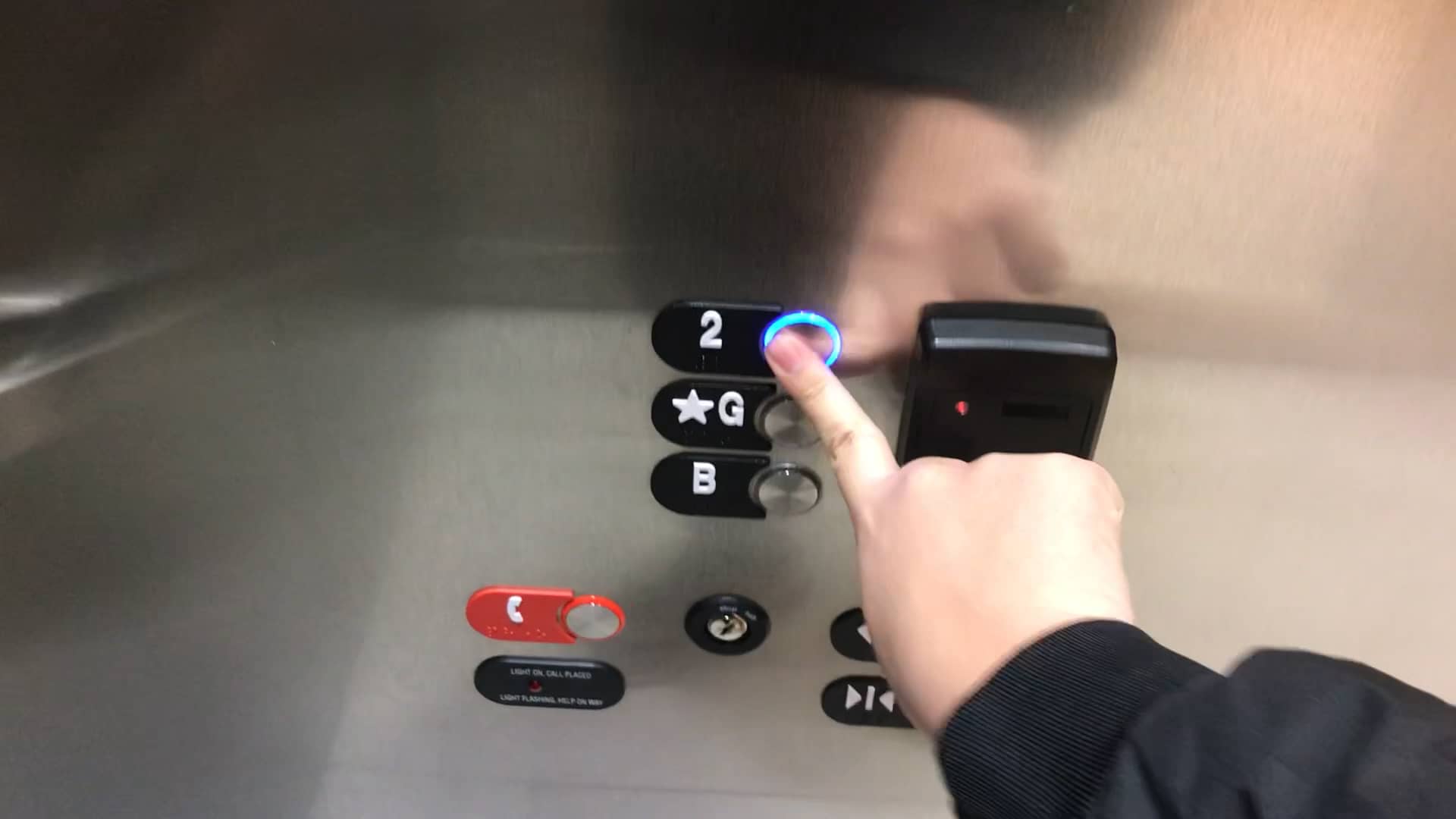 OTIS Gen2 MRL Traction Elevator, H&M, Sherway Gardens, Toronto ON Canada on Vimeo