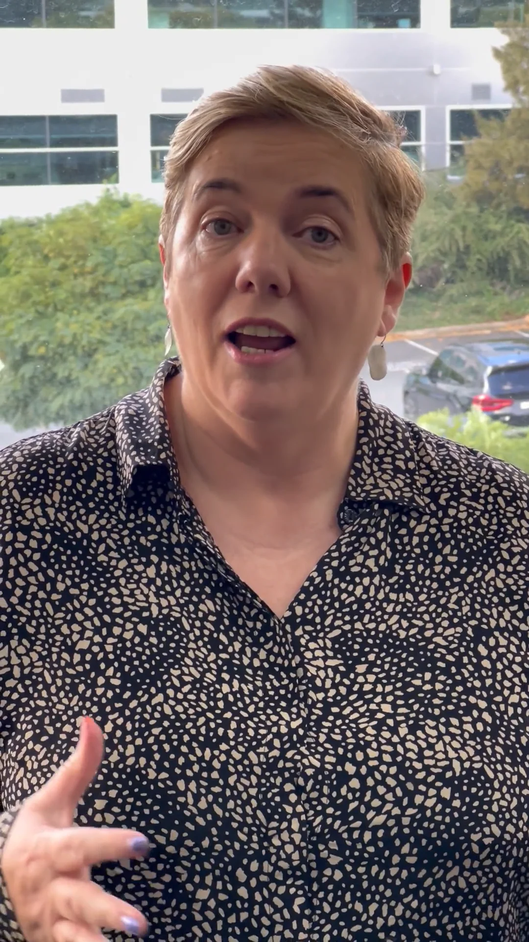 Elizabeth Deveny - 30 Years On on Vimeo