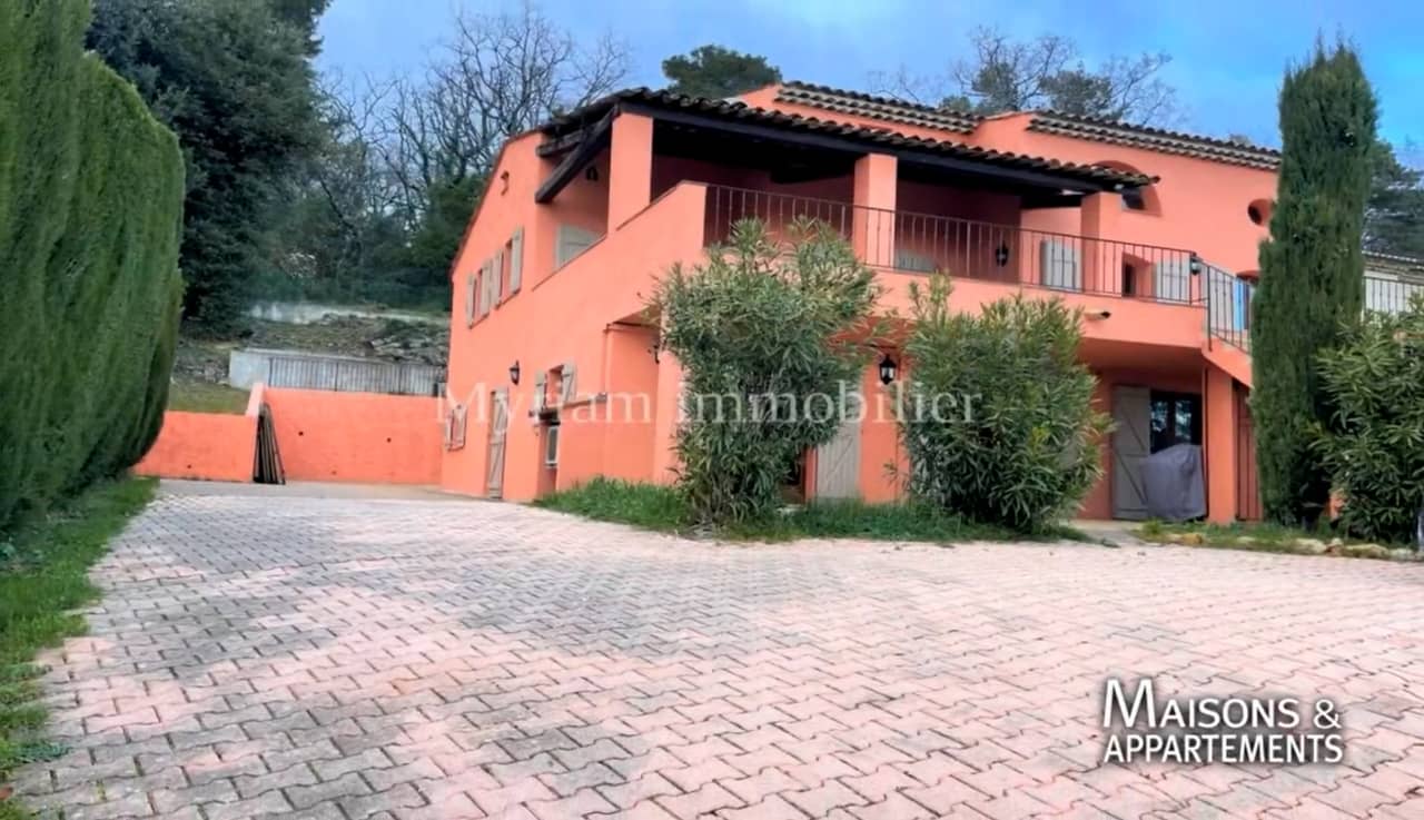 CABRIS - MAISON A VENDRE - 850 000 € - 300 m² - 9 pièce(s) on Vimeo