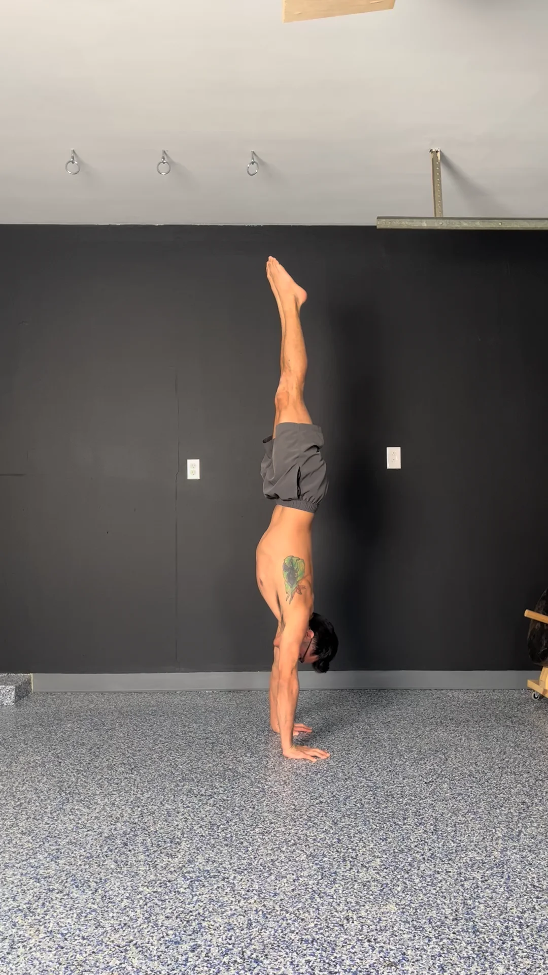 Handstand 30 Promo on Vimeo
