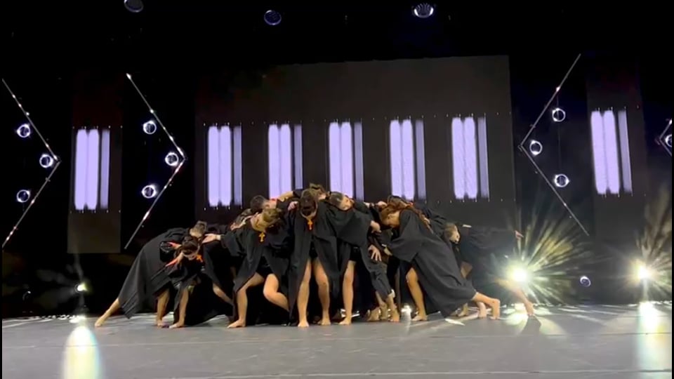 Performing Arts - CLIQUE COLLEGE