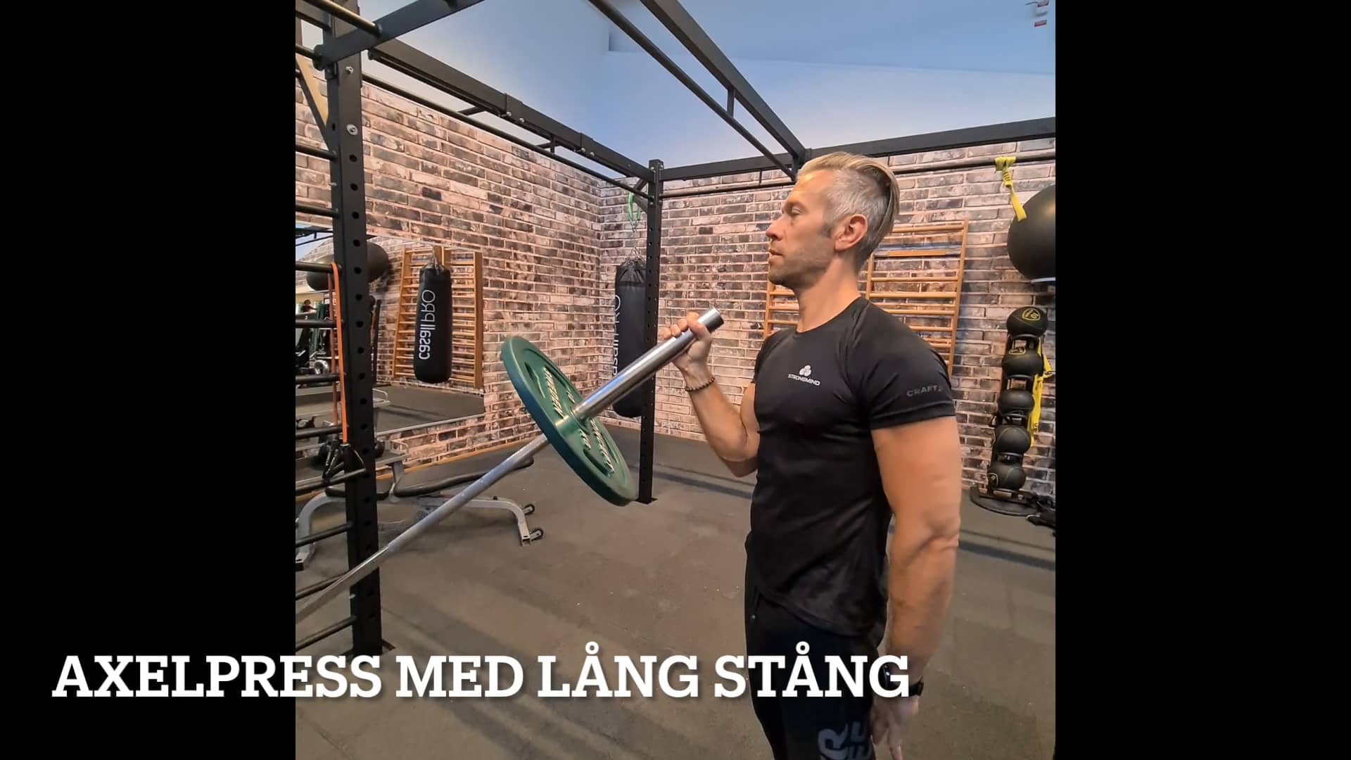 Axelpress med lång stång en arm on Vimeo