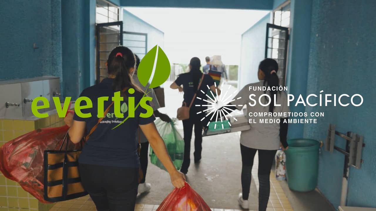 Ecobricks - Evertis / Sol Pacífico Foundation Partnership on Vimeo