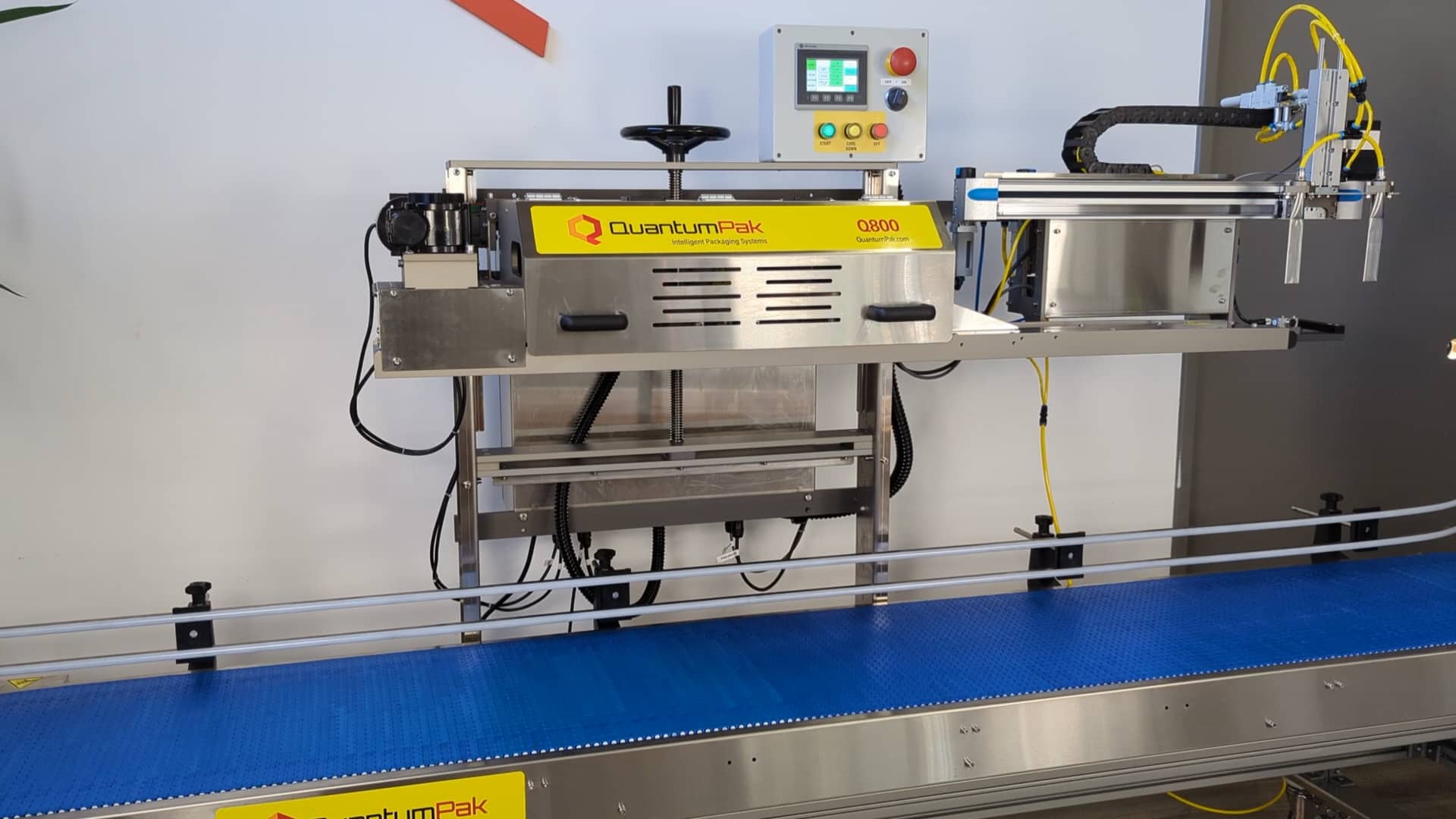 QuantumPak Q800CHDG Bag in the Box on Vimeo