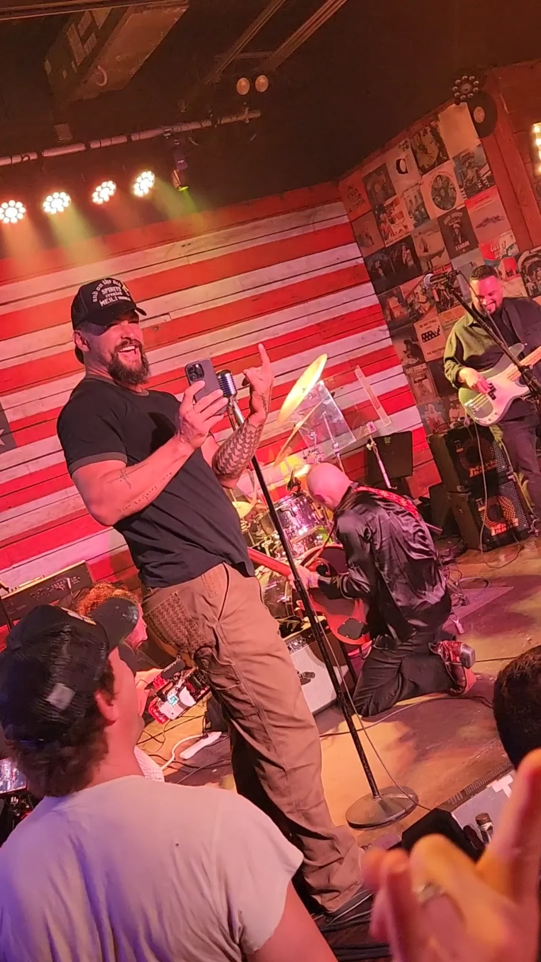 Mike Hayes high tide with Jason Momoa