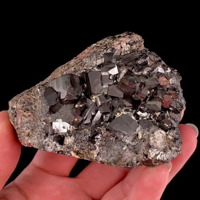 Magnetite (rare cubic habit) | 2500' Level, CCA Mine No. 4, Balmat, St ...