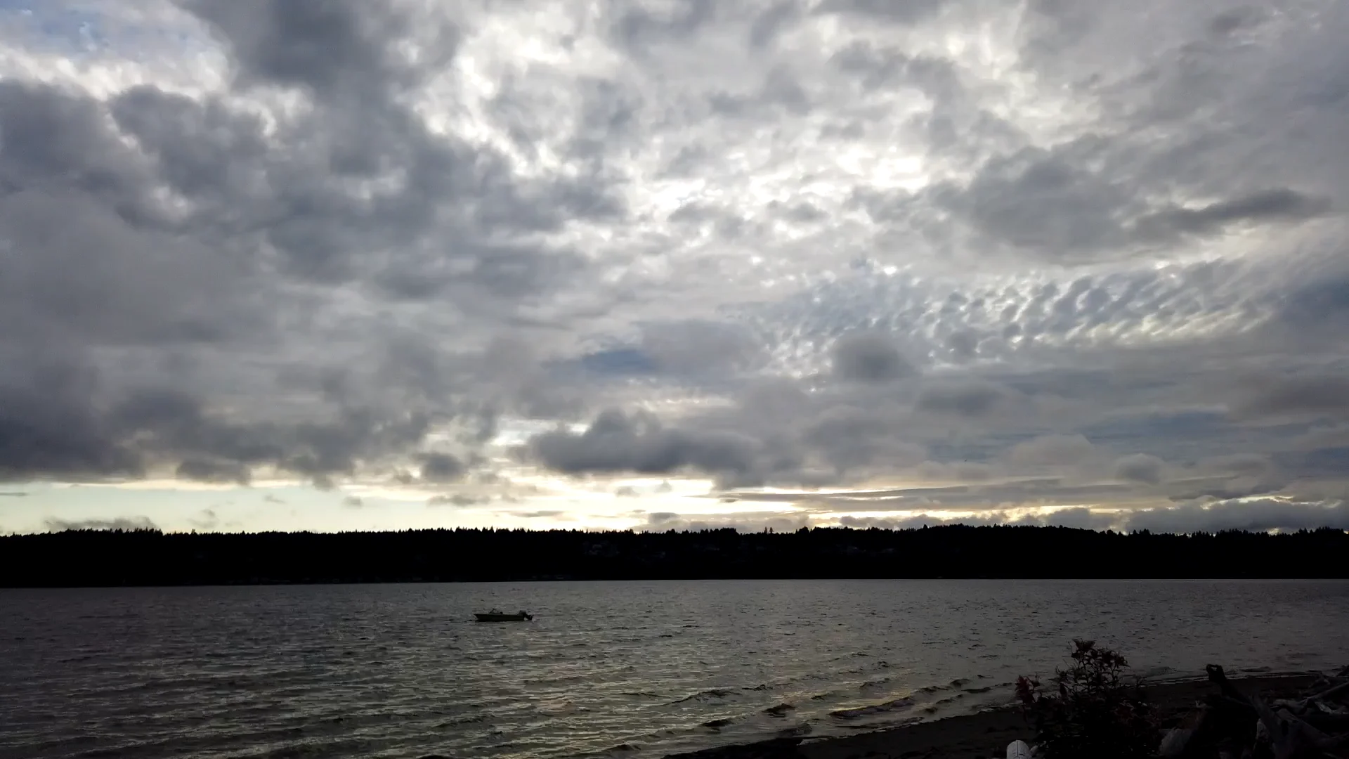 Colvos Passage sunset (Vashon Island) on Vimeo