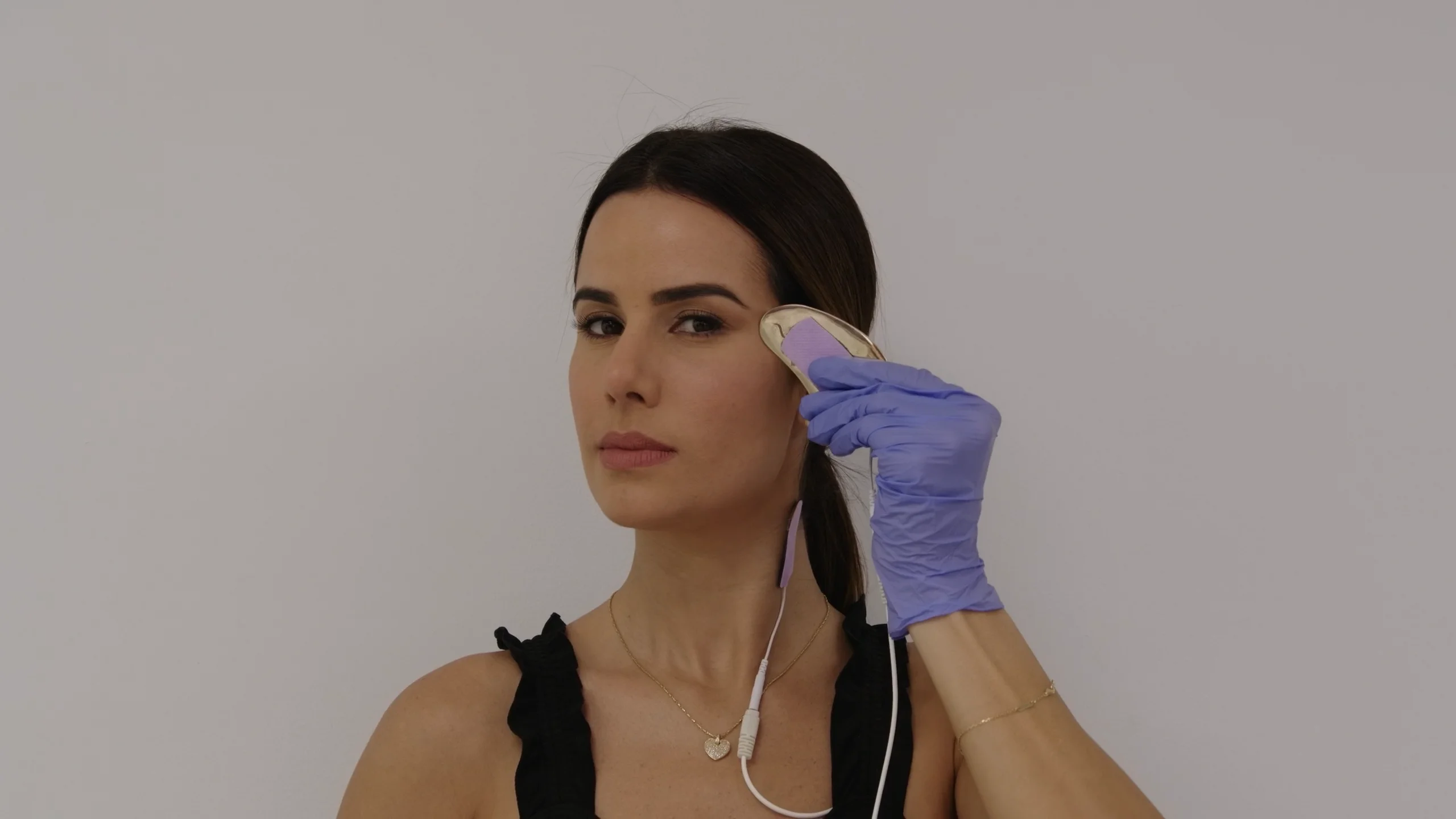 Gua Sha Movement Under Eyesmp4 On Vimeo