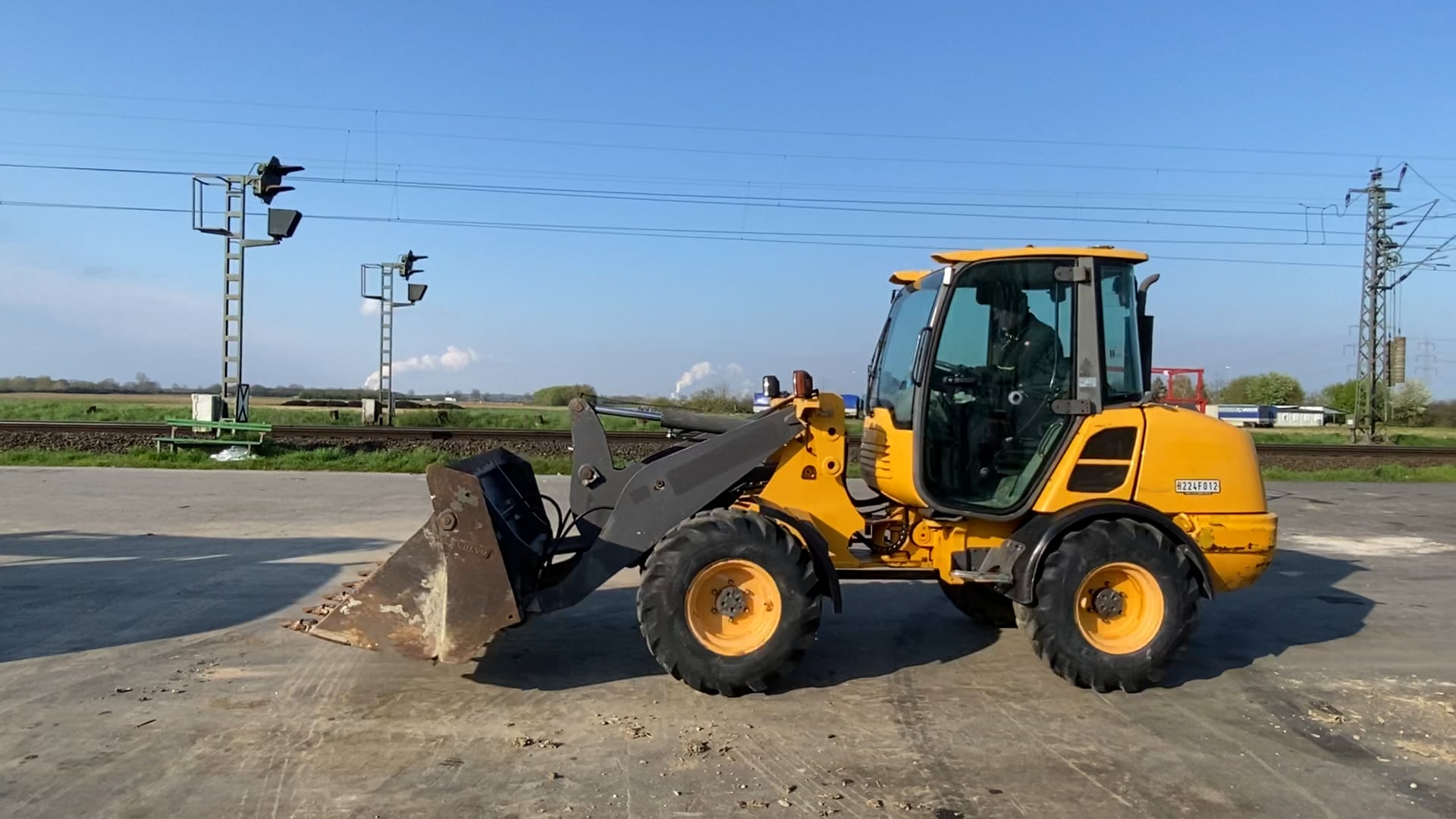 Volvo L25F-Z - Dormagen May 23 on Vimeo