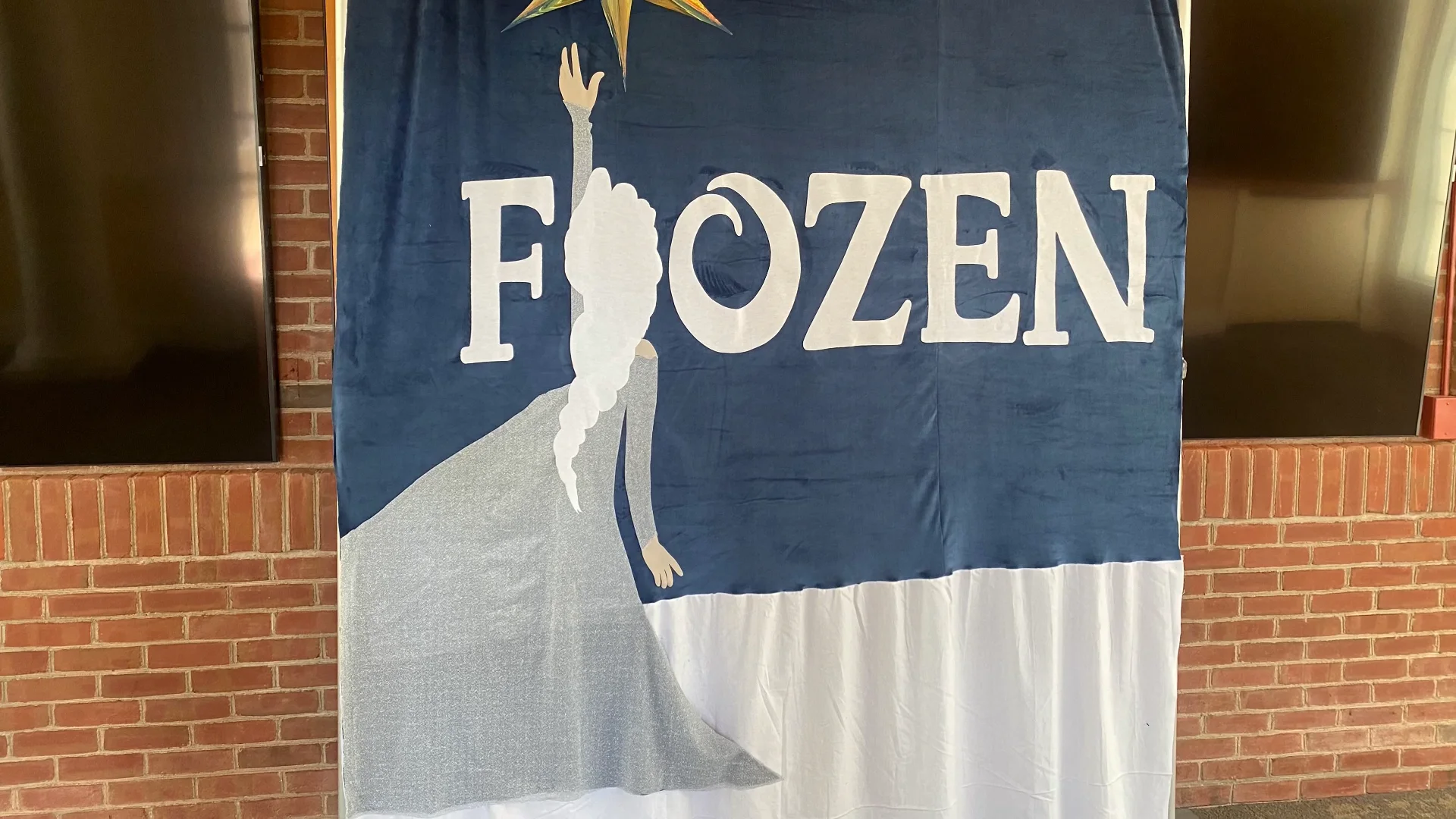 Frozen jr clips on Vimeo