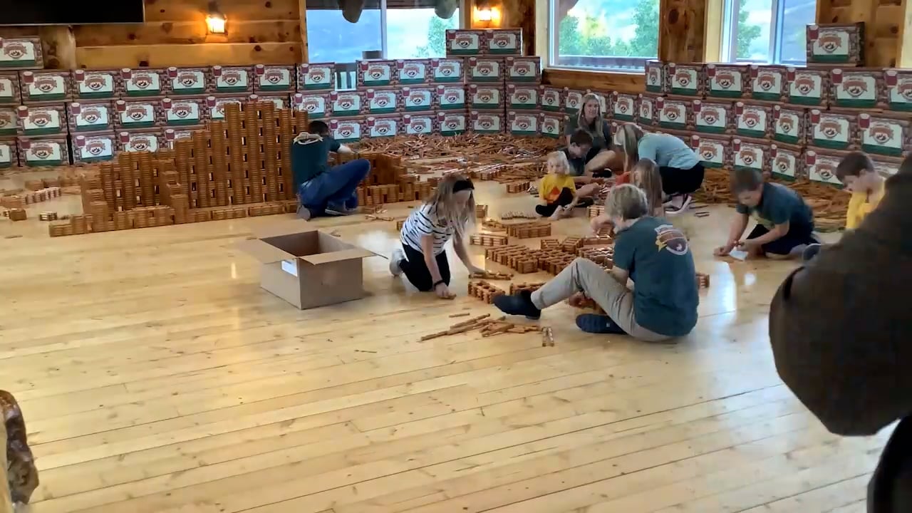 Lincoln Log Setup Timelapse - Timber Moose Cabin on Vimeo