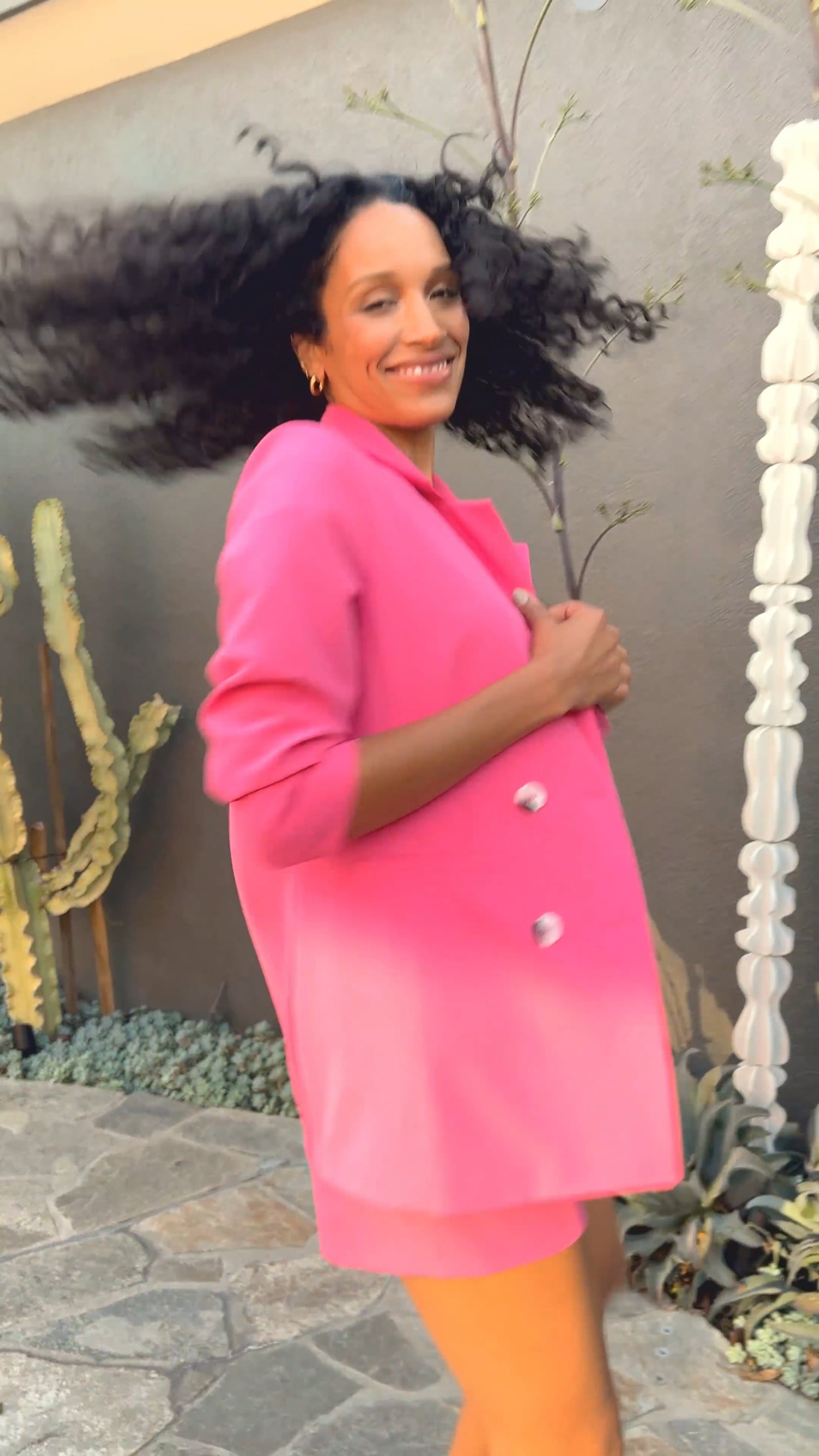 EE FEB 23 PINK REEL_9x16 on Vimeo