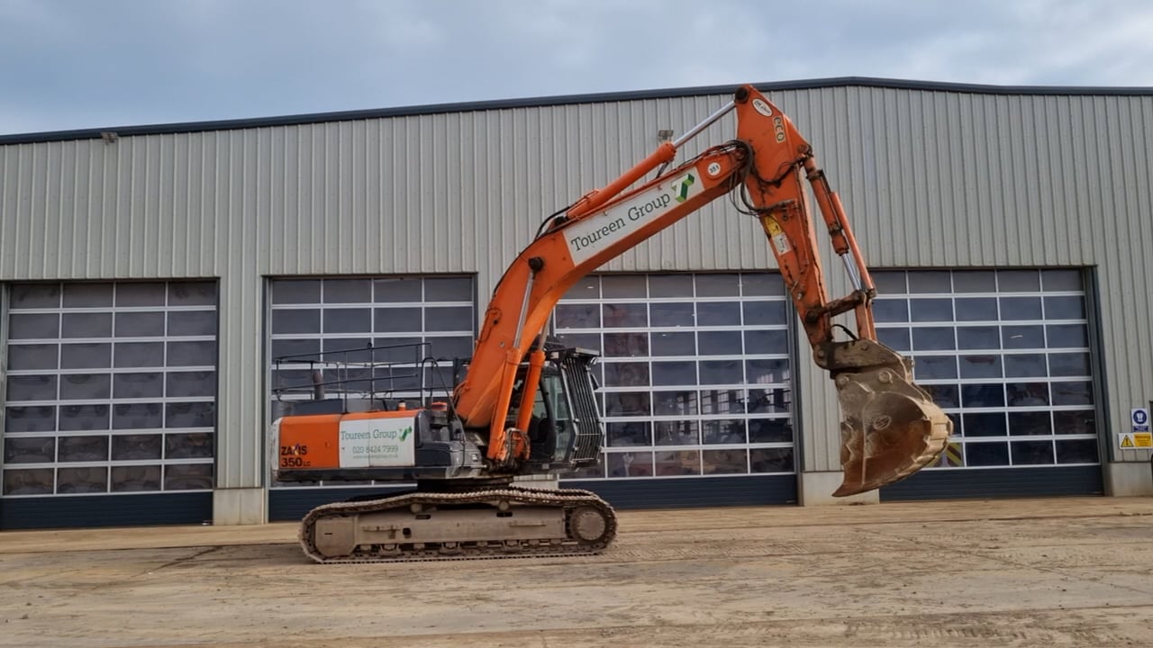 Hitachi ZX350LC-5B - Leeds April 23 on Vimeo