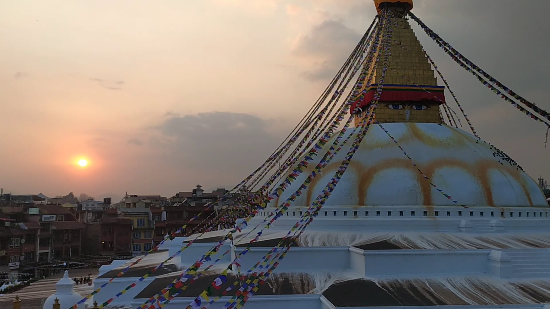 Boudha Sunset on Vimeo