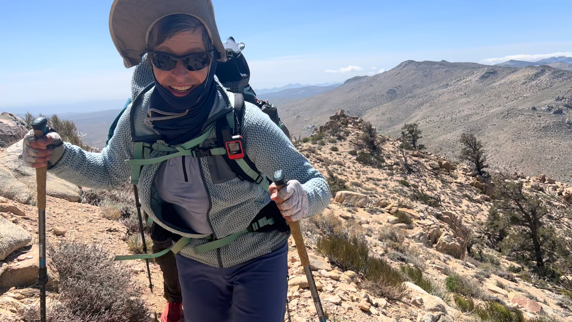 Windy hiking on the way to Walkers Pass on Vimeo
