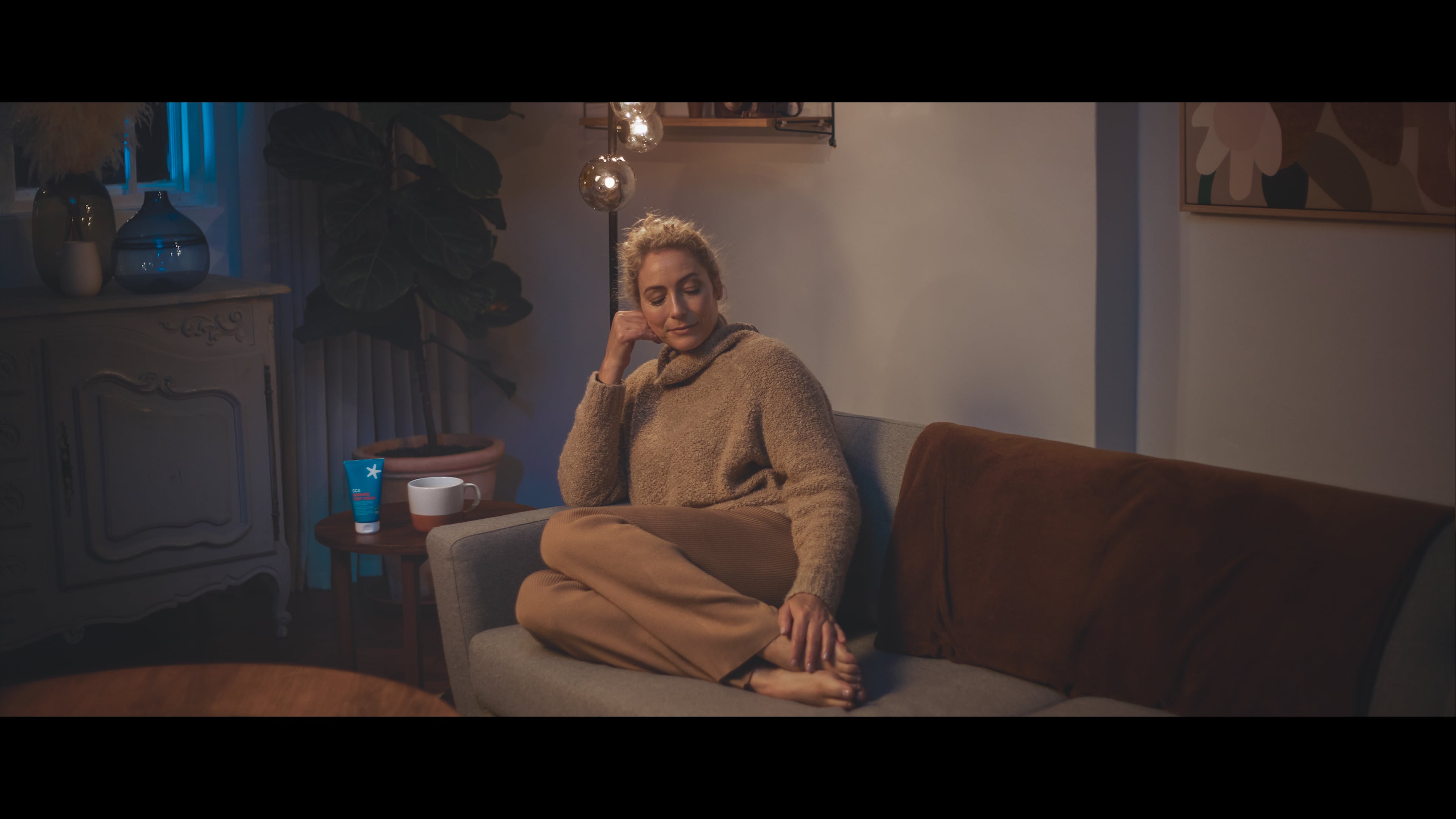 Karo Pharma - CCS Warming Foot Cream on Vimeo