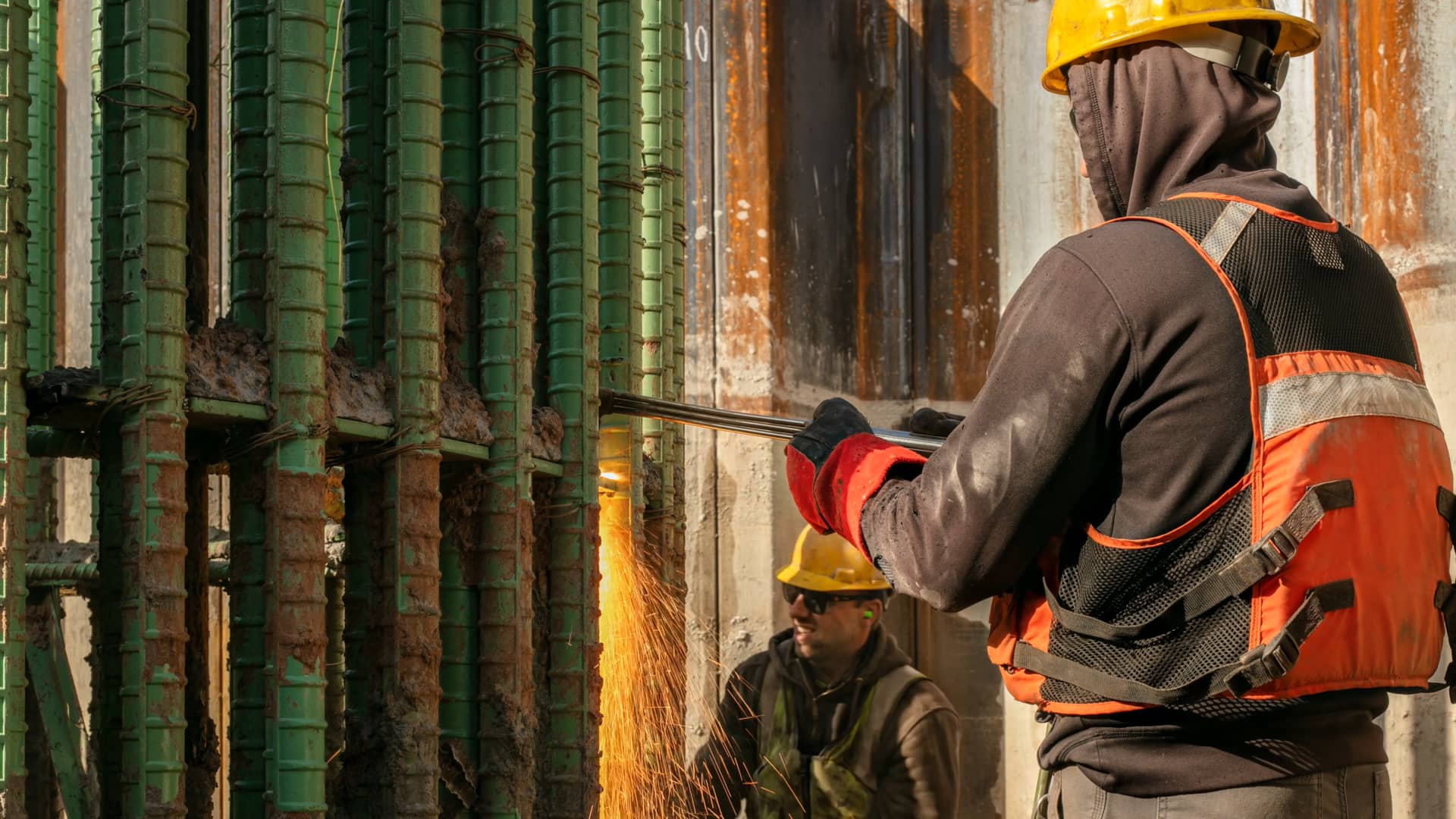 April 19, 2023: Pier 5 rebar work and Pier 2 soffit installation. on Vimeo