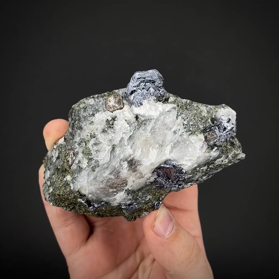 Molybdenite on Vimeo