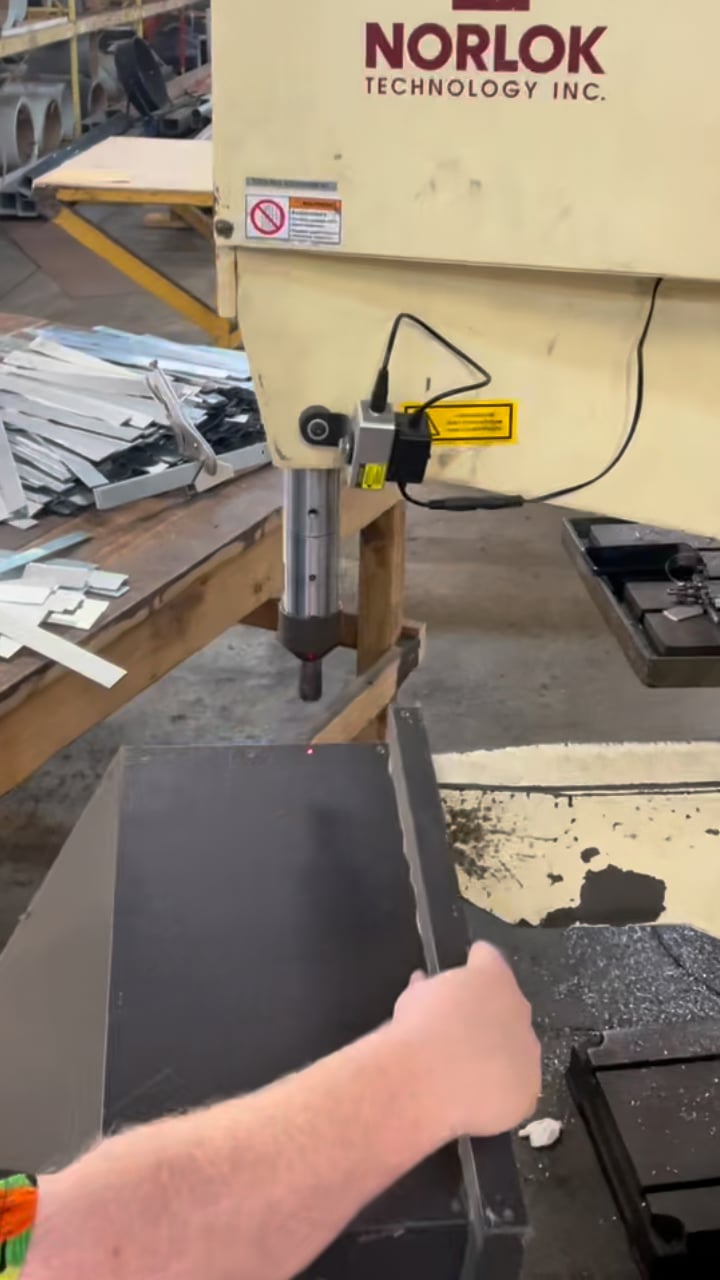 Norlok Clinching Machine for Conductor Head fabrication in ...