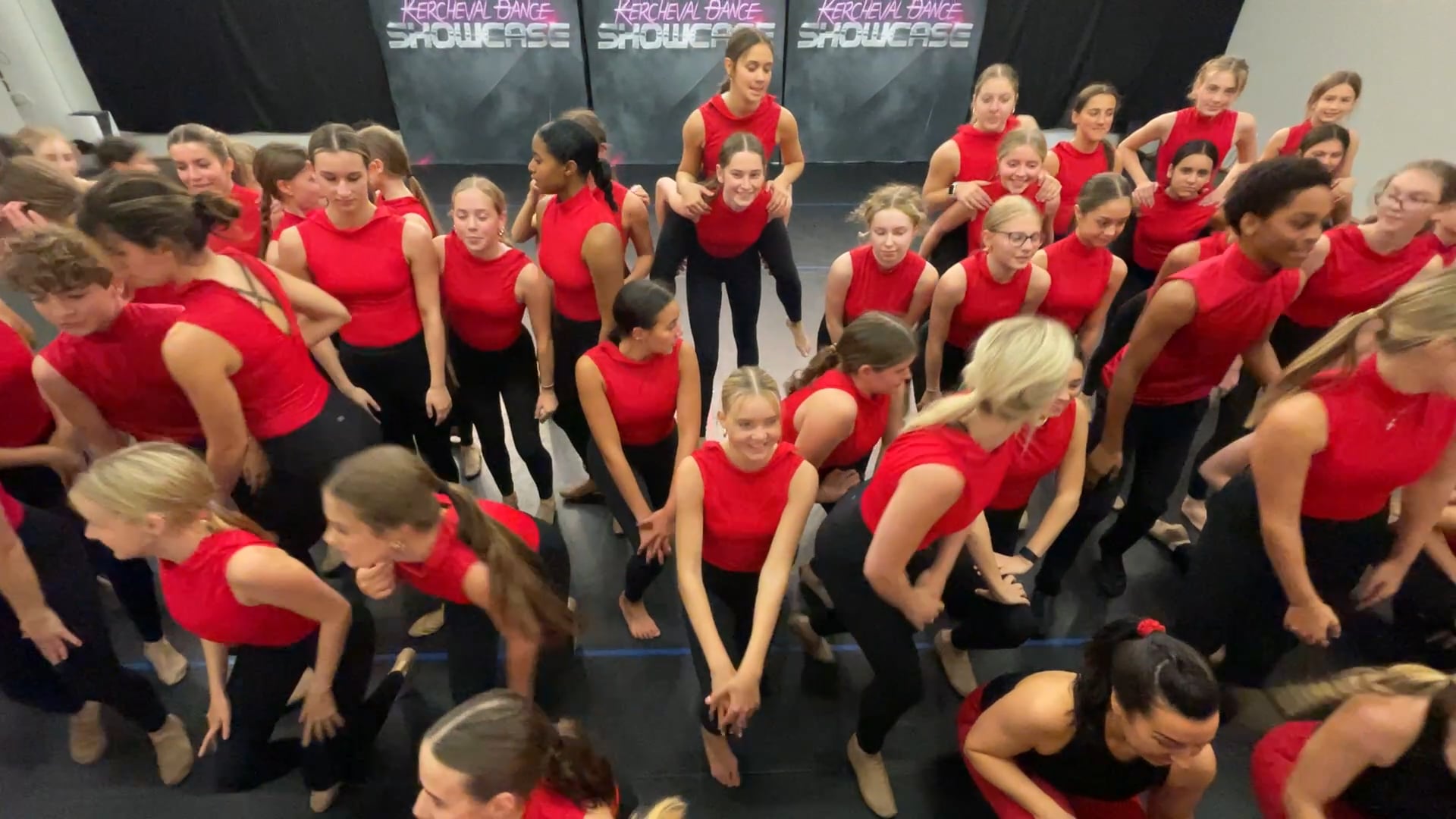 Finale Bows & Exit 5.4 on Vimeo