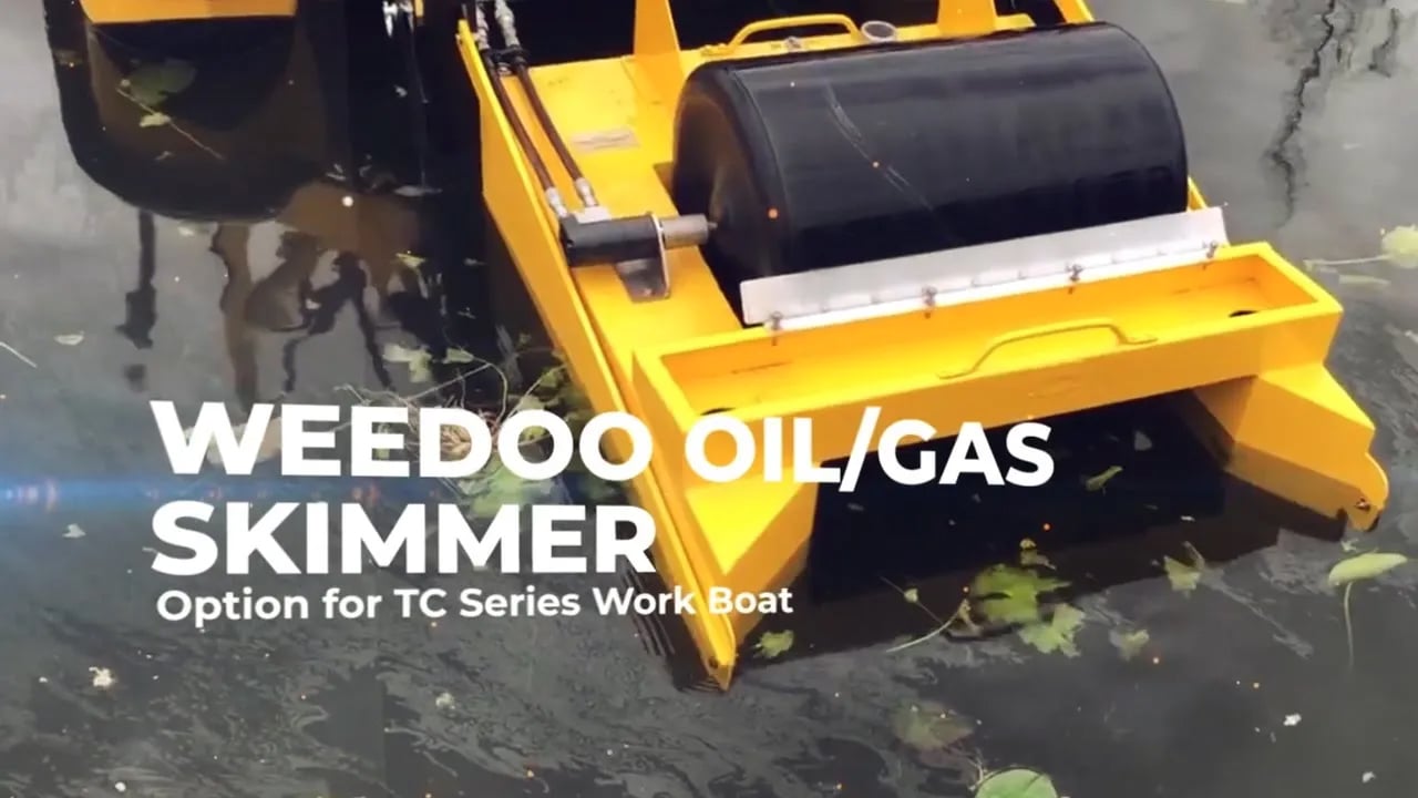 Weedoo Oil and Gas Skimmer Recovers the Fuel and Holds it in a Recovery ...