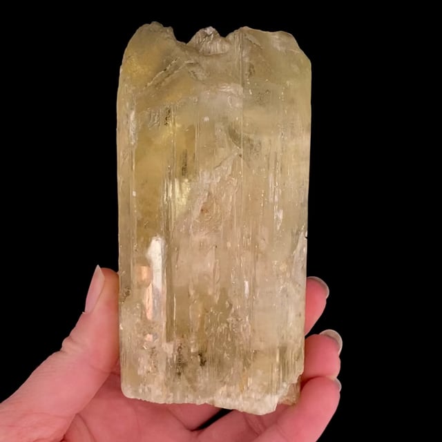 Spodumene (''floater'' crystal) | Dara-e-Pech pegmatite field, Dara-e ...